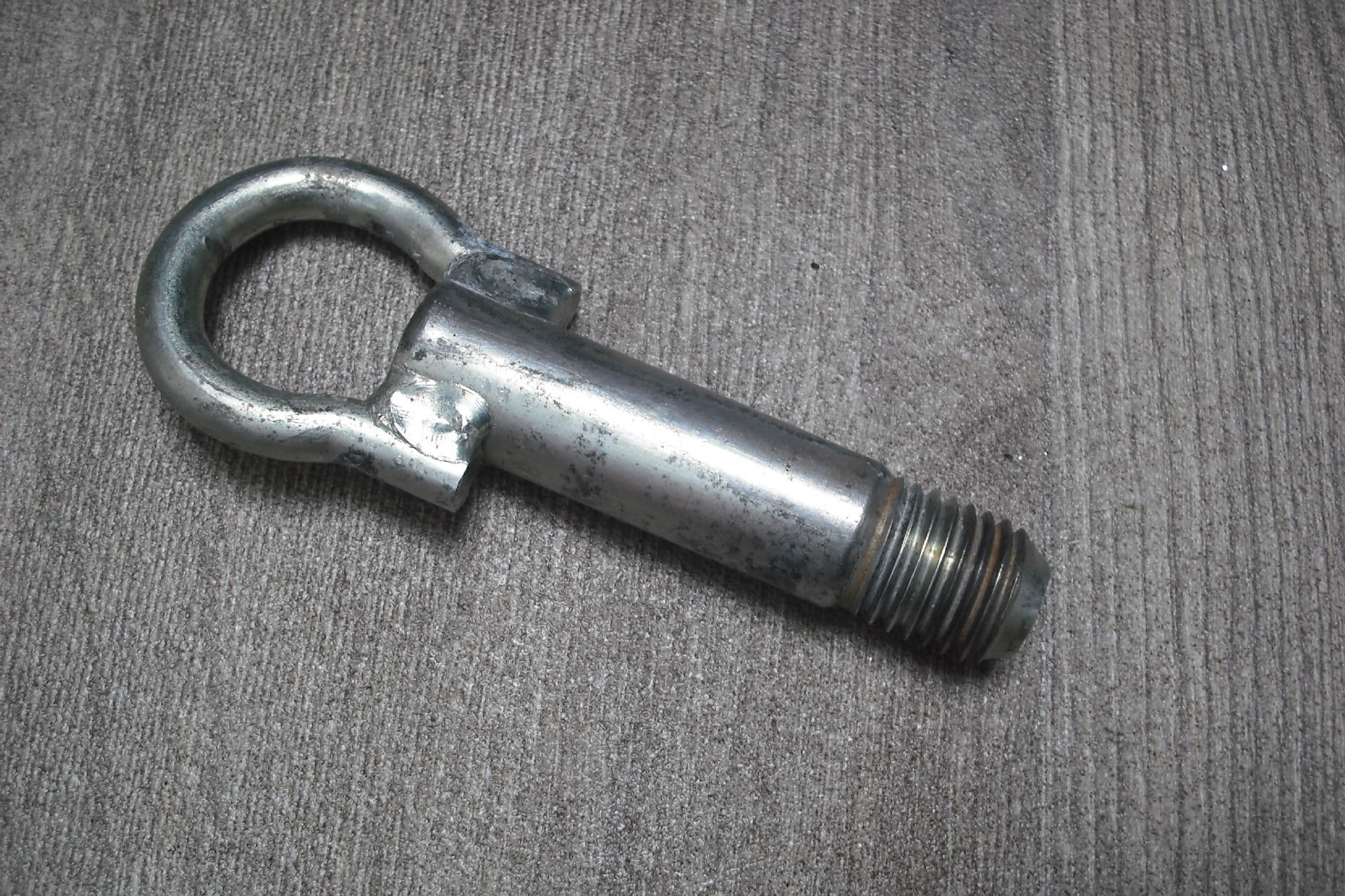 A GENUINE MAZDA 5 MK1 FRONT BUMPER TOWING EYE BOLT