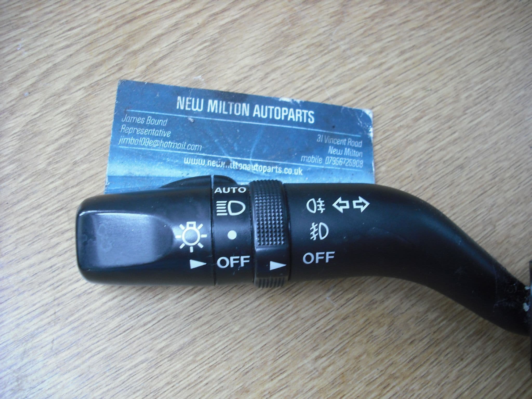 A GENUINE MAZDA CX-7 HEADLIGHT HEADLAMP INDICATOR FLASHER FRONT AND ...