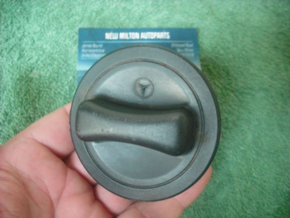 A GENUINE MERCEDES BENZ W202 C CLASS C180 C200 C220 FUEL PETROL OR ...