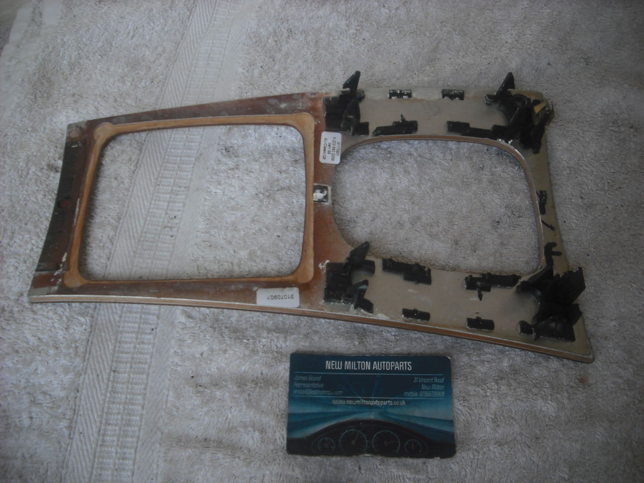 A GENUINE MERCEDES BENZ W203 5 DOOR SALOON CENTER CONSOLE WOOD PANEL ...