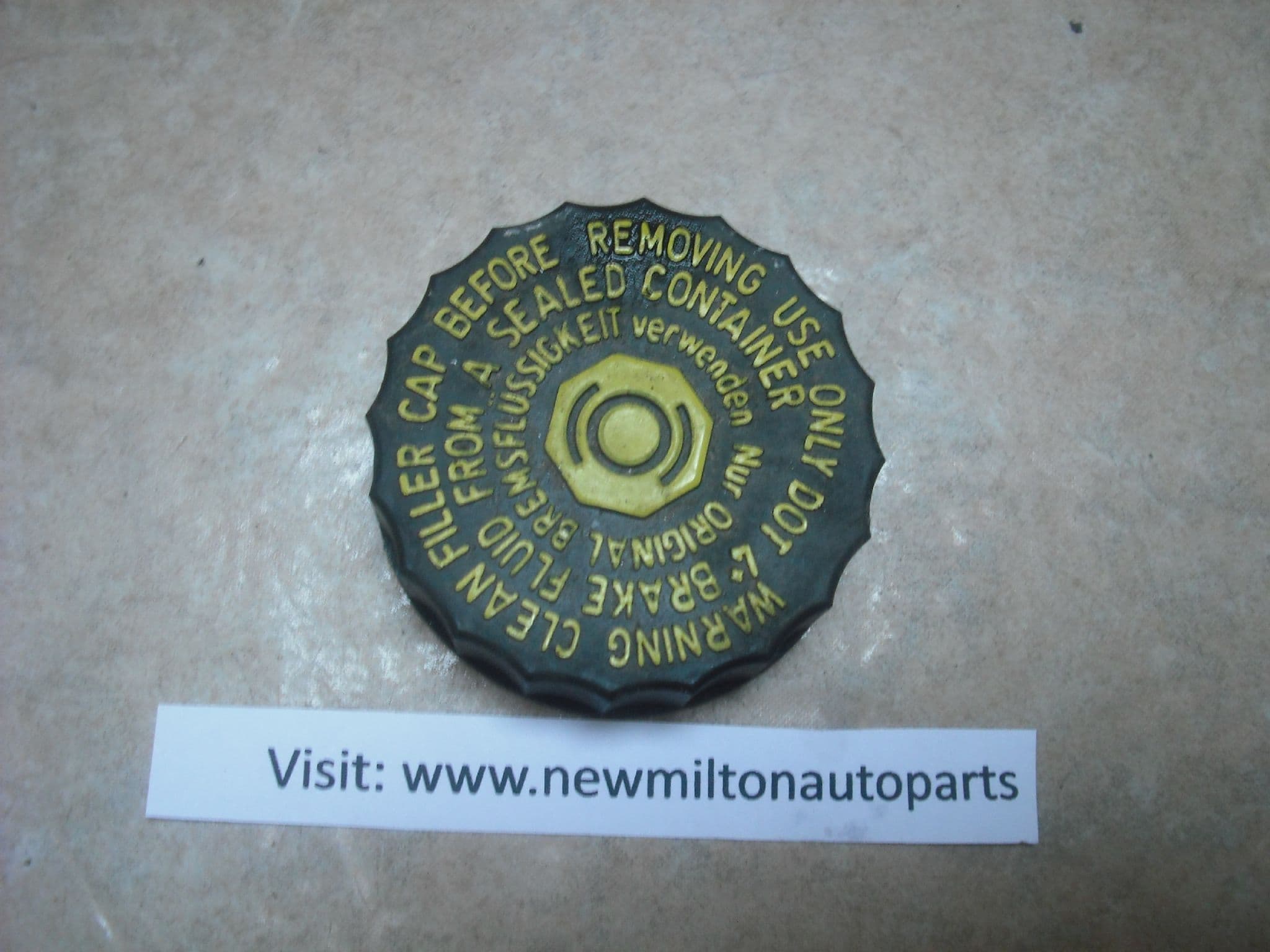 A GENUINE MERCEDES W169 W245 A AND B CLASS BRAKE FLUID MASTER CYLINDER ...