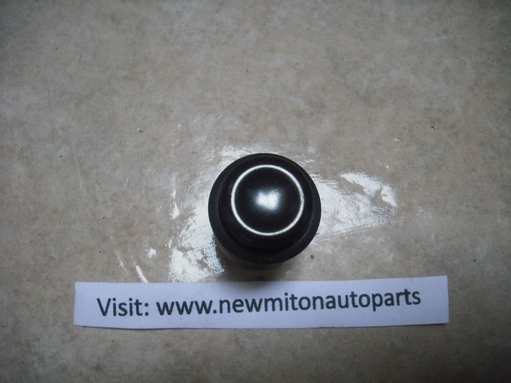 A GENUINE MERCEDES W202 C CLASS CIGARETTE LIGHTER INSERT