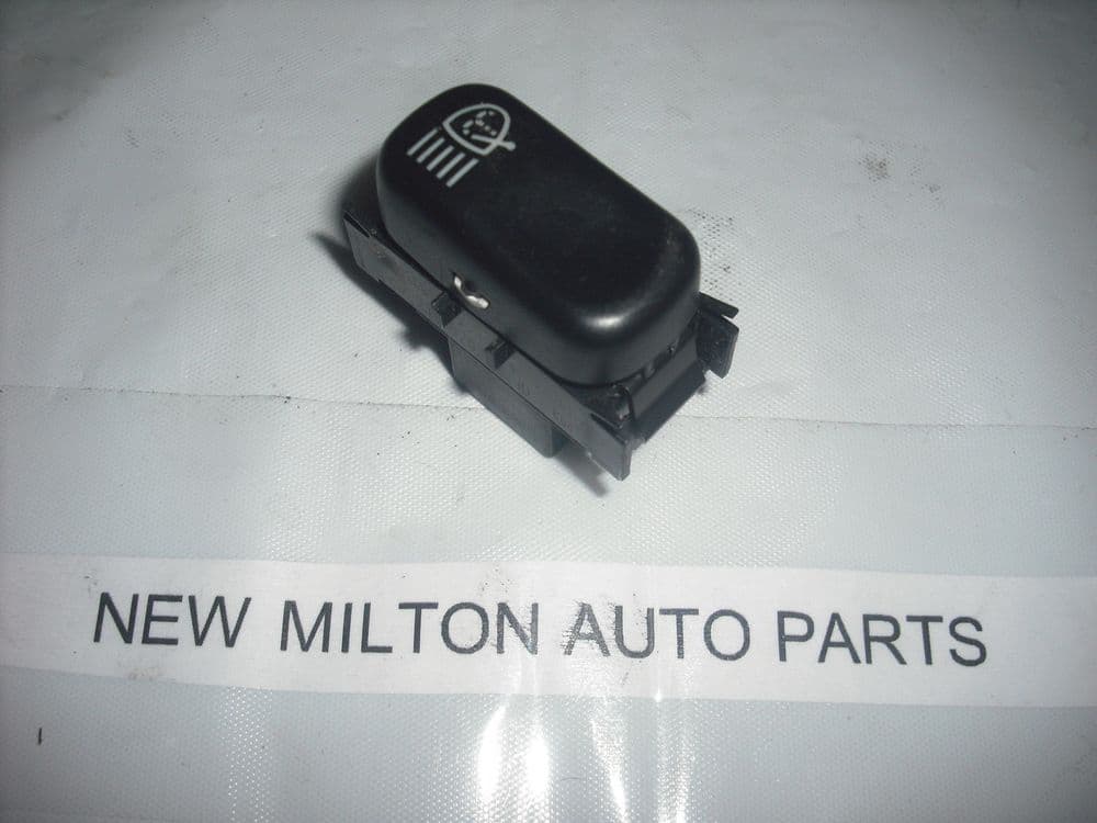 A GENUINE MERCEDES W210 E CLASS FRONT HEADLIGHT HEADLAMP WIPER WASHER ...