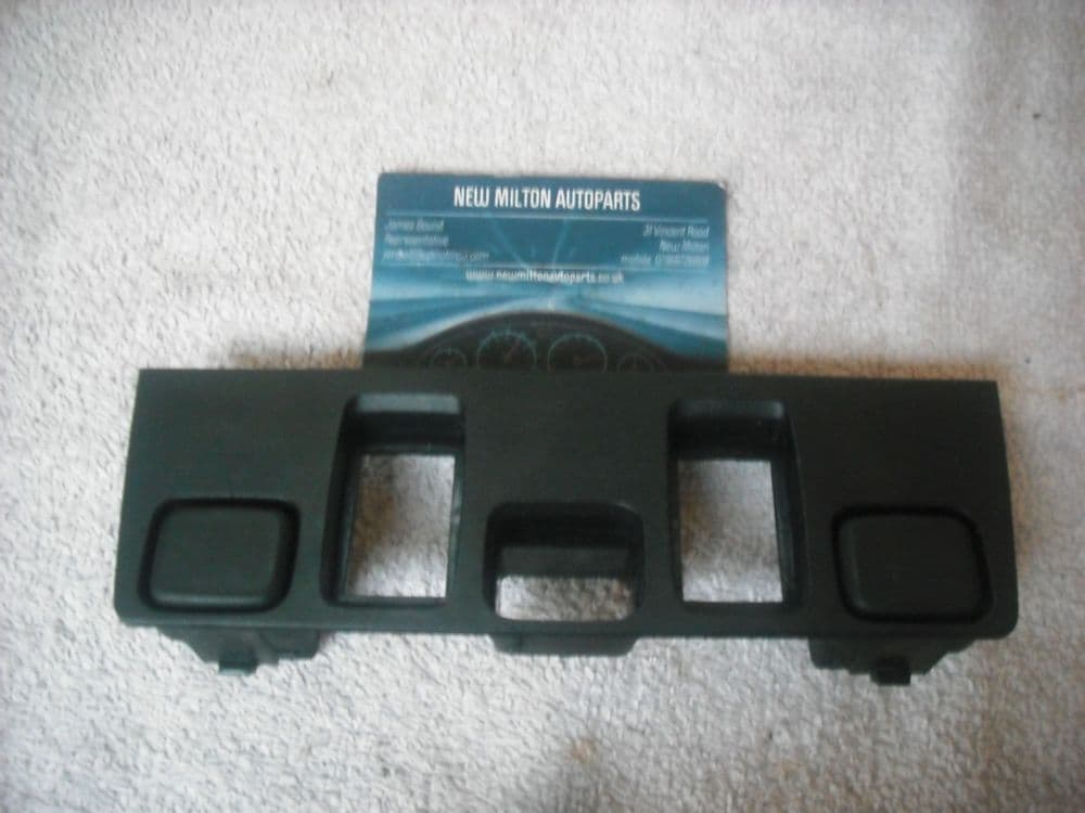 A GENUINE MGF ELECTRIC WINDOW AND FOG LIGHT SWITCH PANEL TRIM