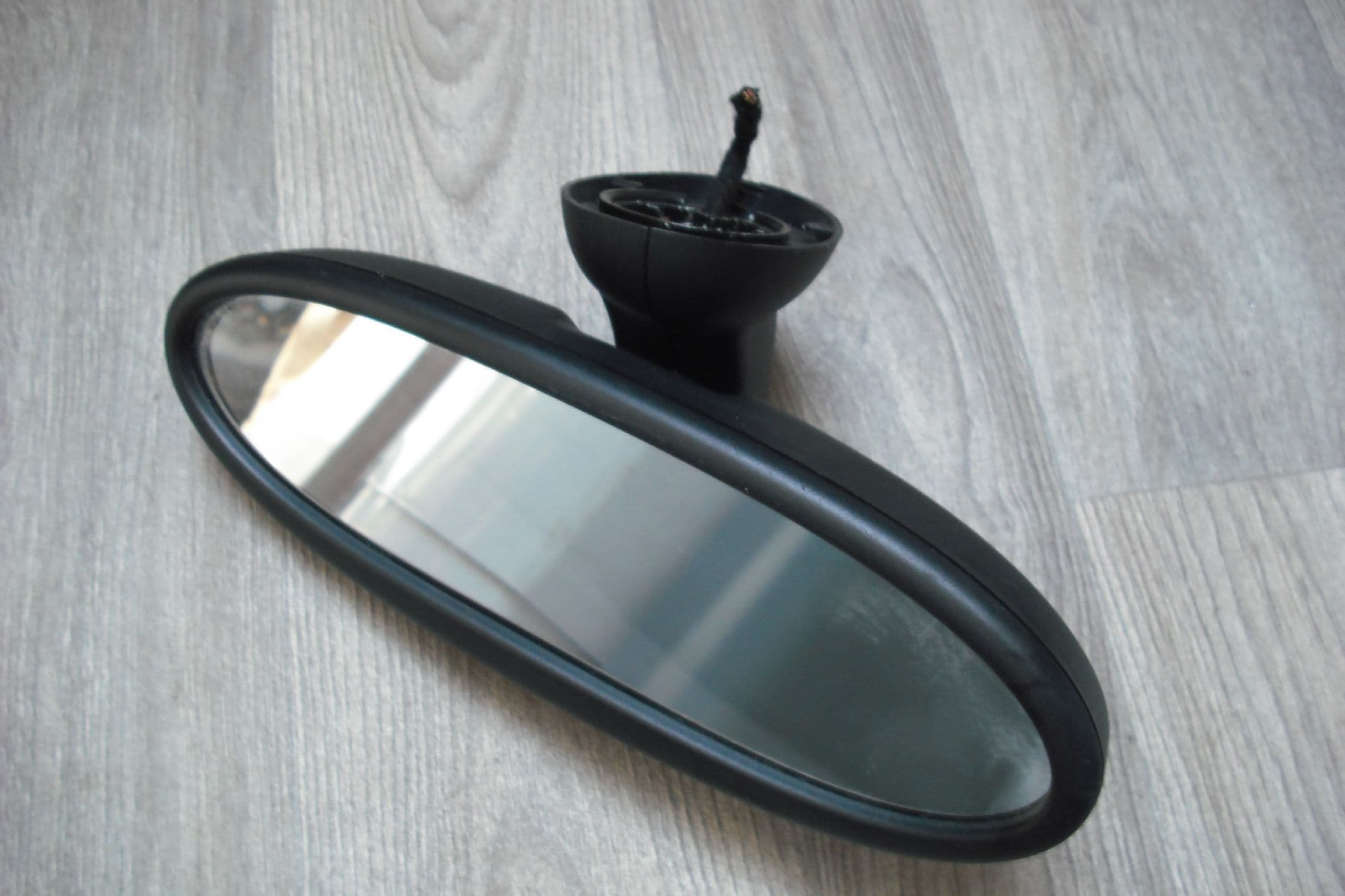 A GENUINE MINI COOPER R50 R53 INTERIOR REAR VIEW MIRROR