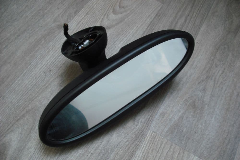 A GENUINE MINI COOPER R50 R53 INTERIOR REAR VIEW MIRROR