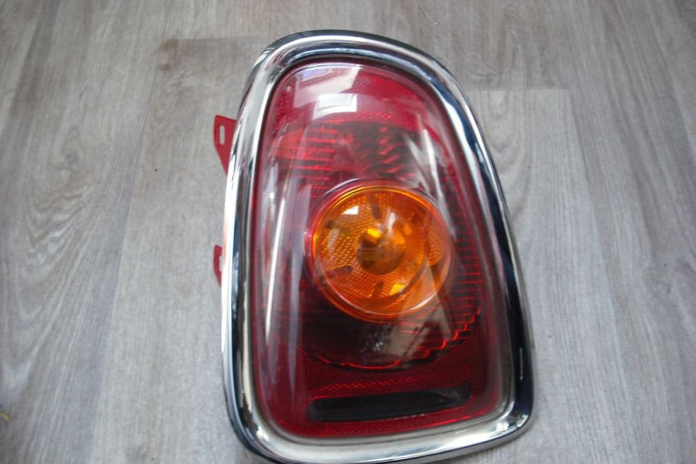 A GENUINE MINI R55 R56 REAR LIGHT LEFT SIDE