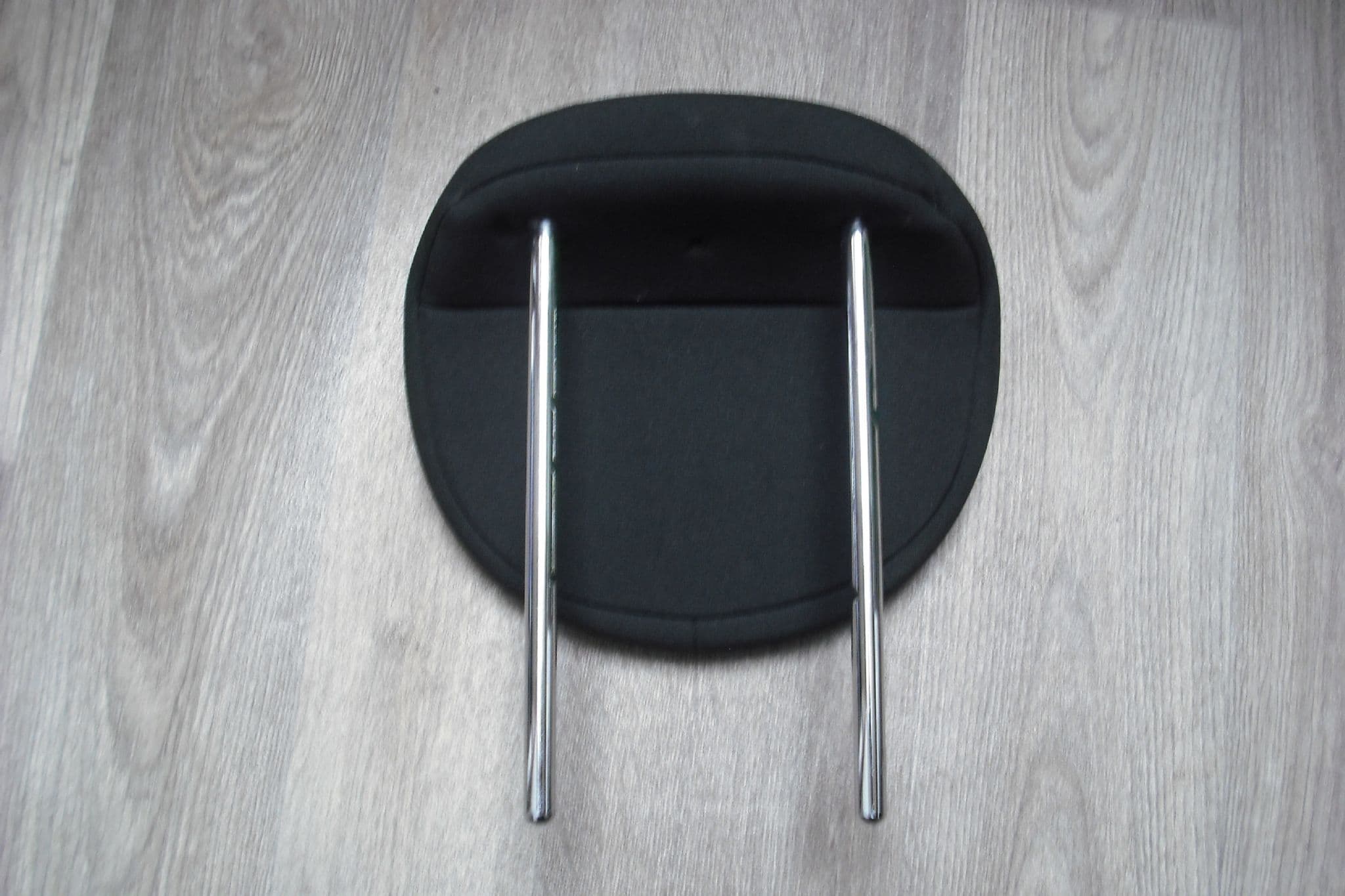 A GENUINE MINI R56 REAR SEAT HEAD REST HEADREST BLACK