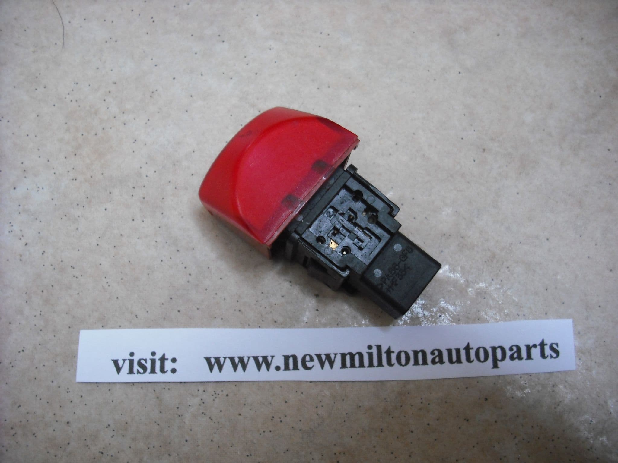 A GENUINE NISSAN MICRA K12 2003-2007 HAZARD WARNING LIGHT SWITCH NILES ...