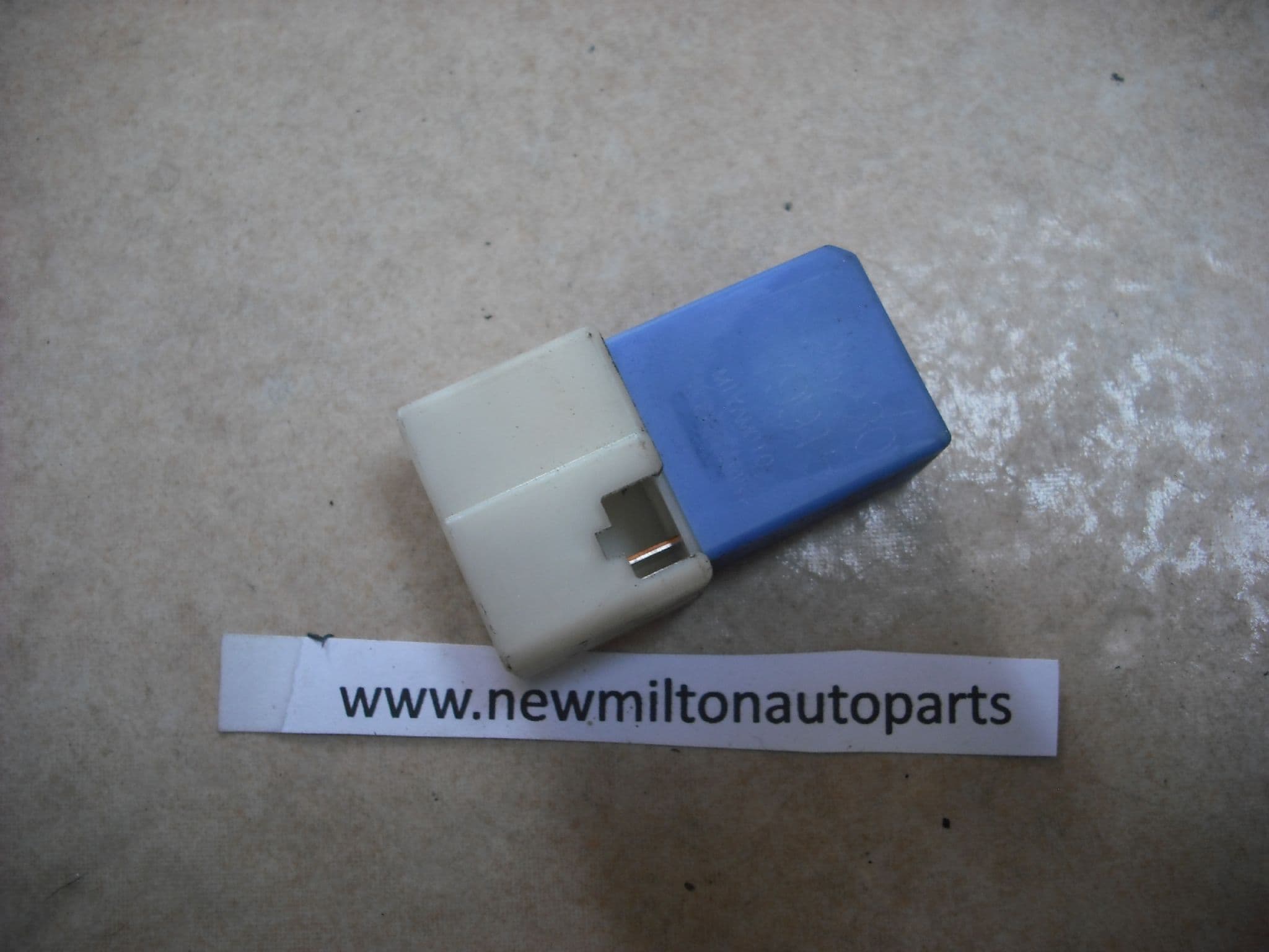 A GENUINE NISSAN X-TRAIL BLUE RELAY 25230 79917 MIYAMOTO