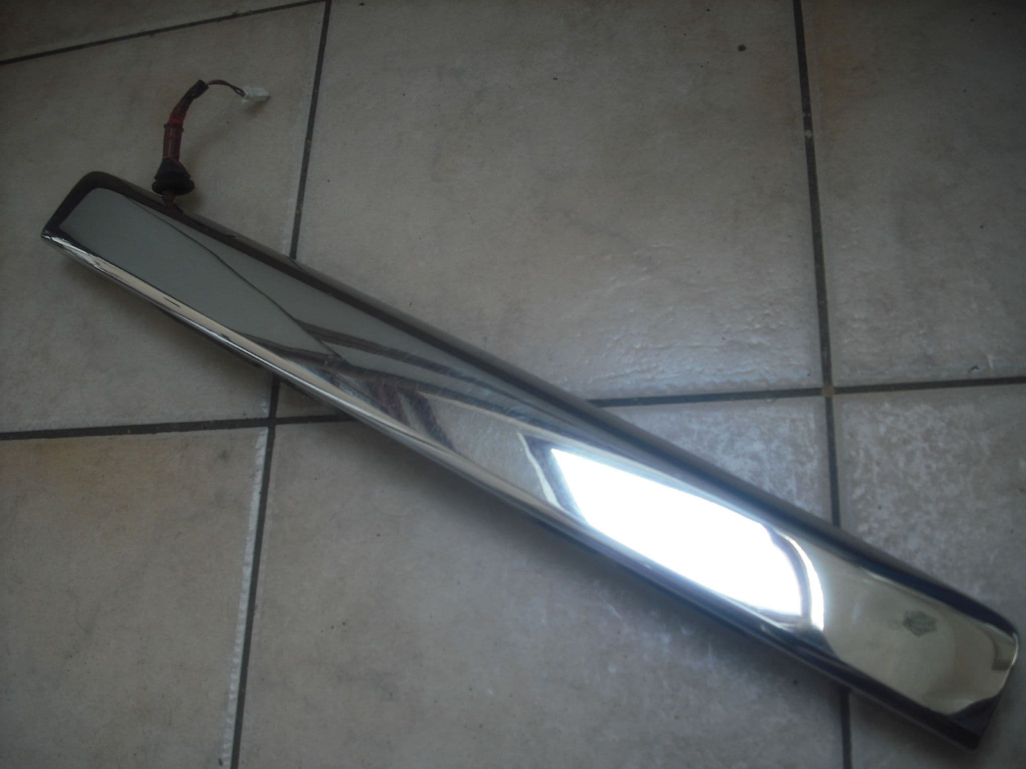 A GENUINE NISSAN X-TRAIL REAR TAILGATE BOOT CHROME TRIM MOULDING