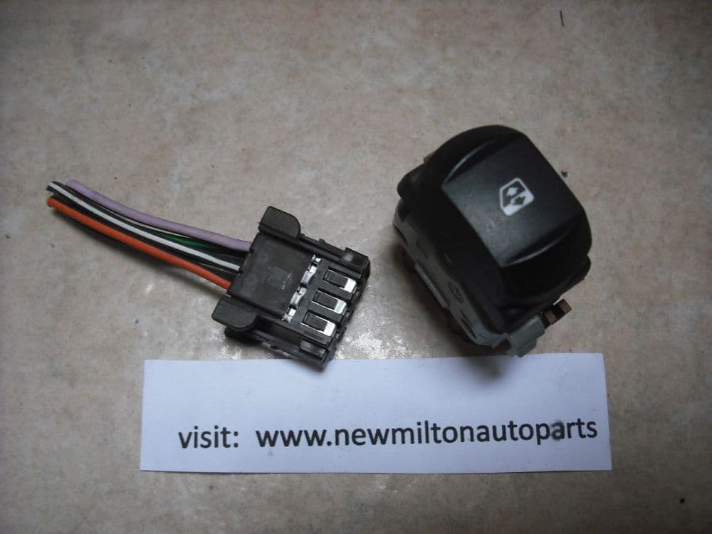 A GENUINE RENAULT CLIO MK3 2006-2010 FRONT PASSENGER DOOR ELECTRIC ...