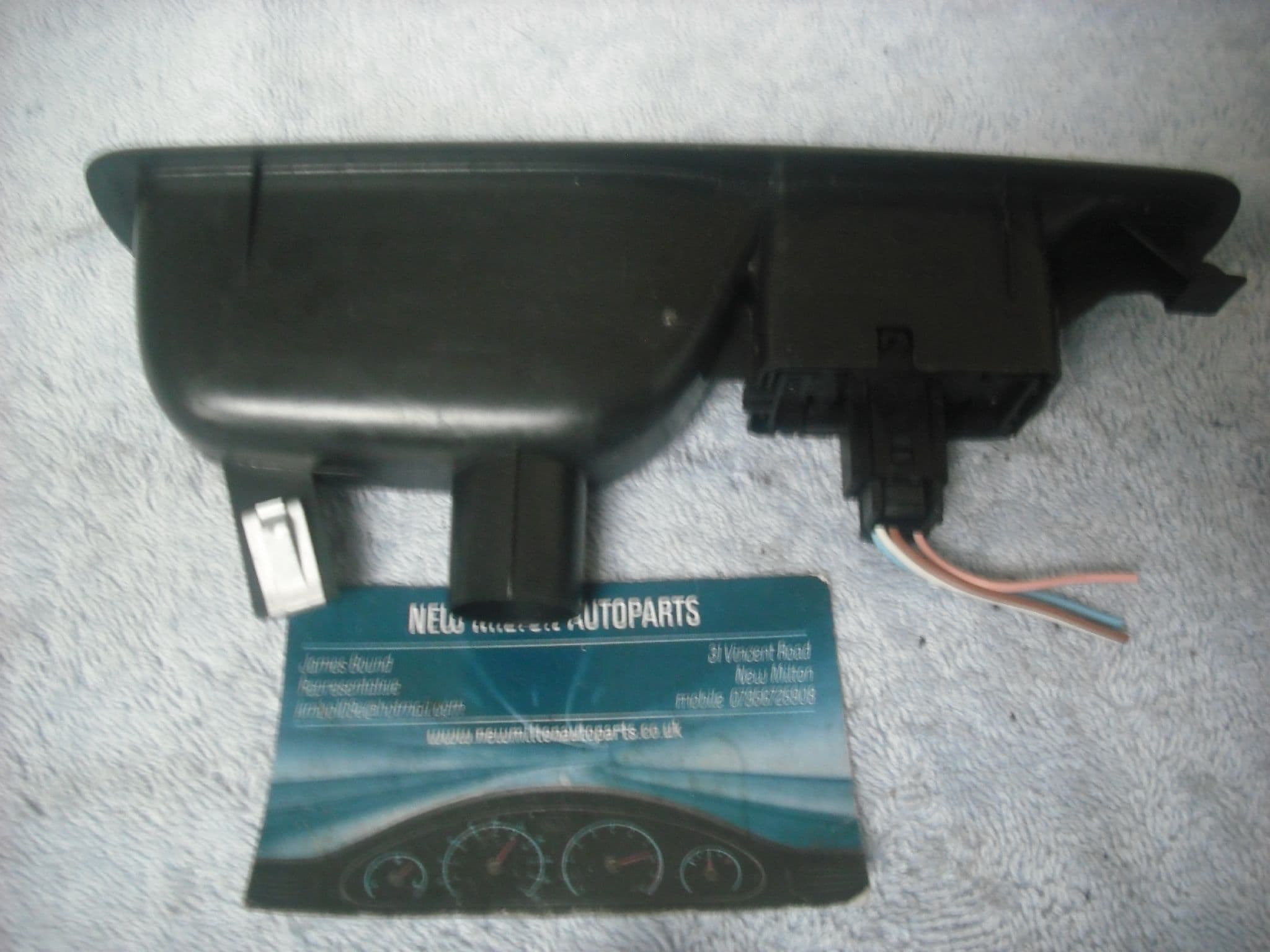 A GENUINE RENAULT MEGANE 3 2008-2013 REAR BACK DOOR ELECTRIC WINDOW ...