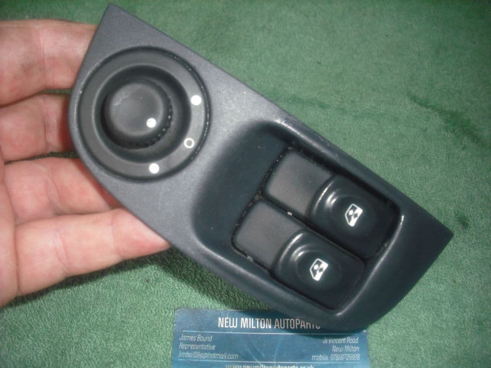 A GENUINE RENAULT MEGANE CONVERTIBLE DRIVERS DOOR ELECTRIC WINDOW ...