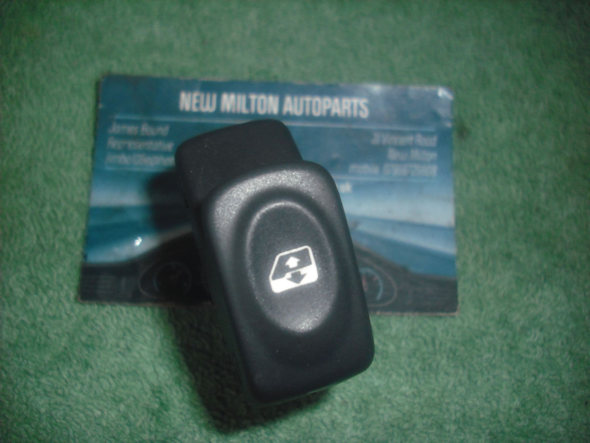 A GENUINE RENAULT MEGANE CONVERTIBLE MK1 PASSENGER DOOR ELECTRIC WINDOW ...