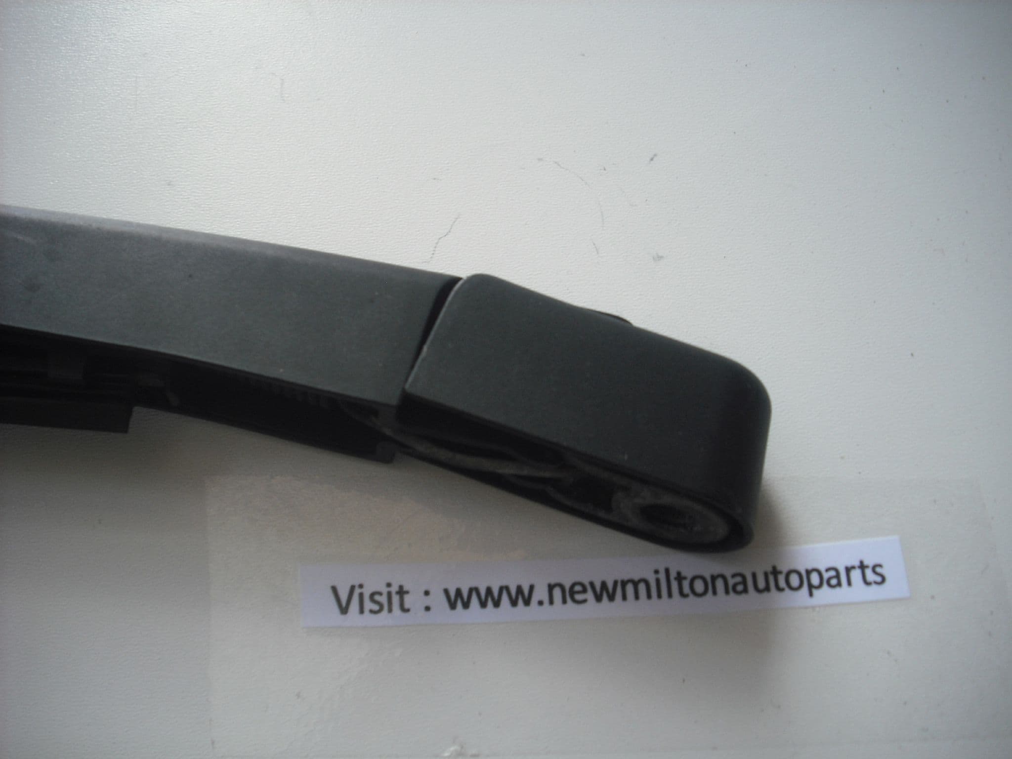 A GENUINE SAAB 93 ESTATE REAR WINDOW WIPER ARM AND BLADE
