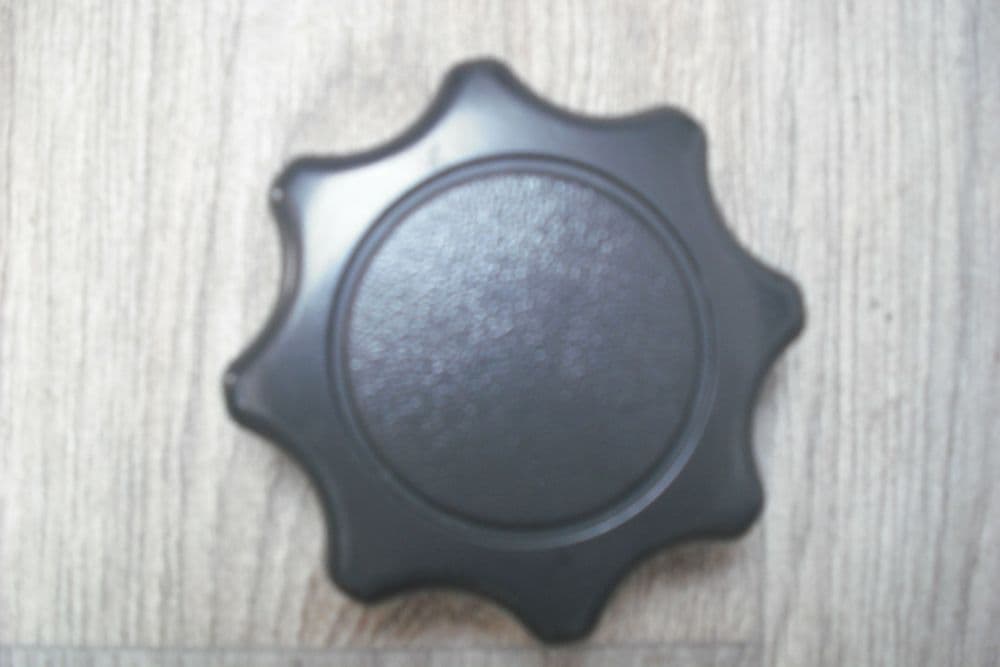 A GENUINE TOYOTA YARIS MK1 FRONT SEAT BACK REST ASJUSTMENT HANDLE KNOB