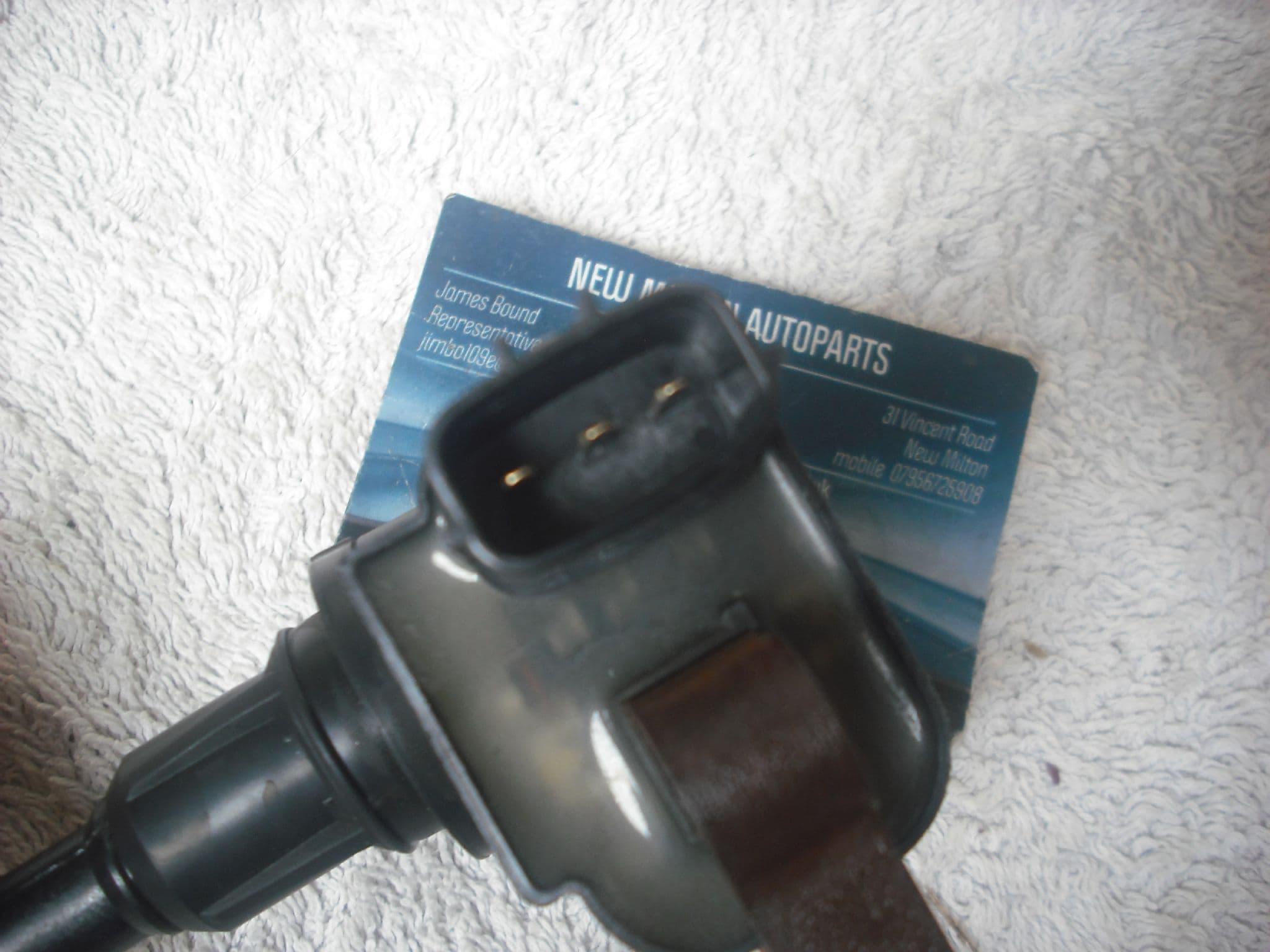 A GENUINE VOLVO V40 S40 1997-2004 PETROL ENGINE IGNITION PENCIL COIL ...