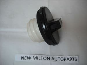 A NISSAN MICRA K11 ALMERA PRIMERA P11 AND P12 FUEL PETROL CAP