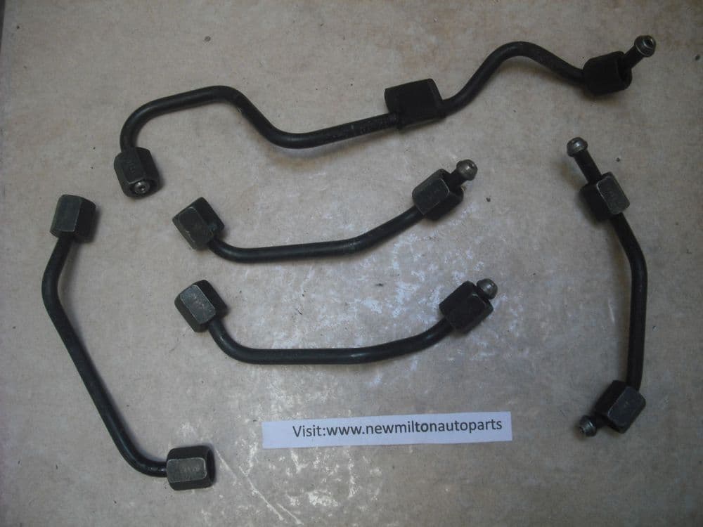 A SET OF MERCEDES BENZ W211 E CLASS 2 2 2 7 CDI DEISEL FUEL INJECTOR PIPES