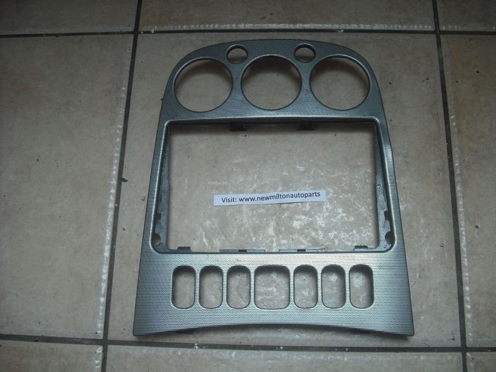 A1686802336 A MERCEDES BENZ W168 A CLASS CENTER DASH PANEL MOULDING ...