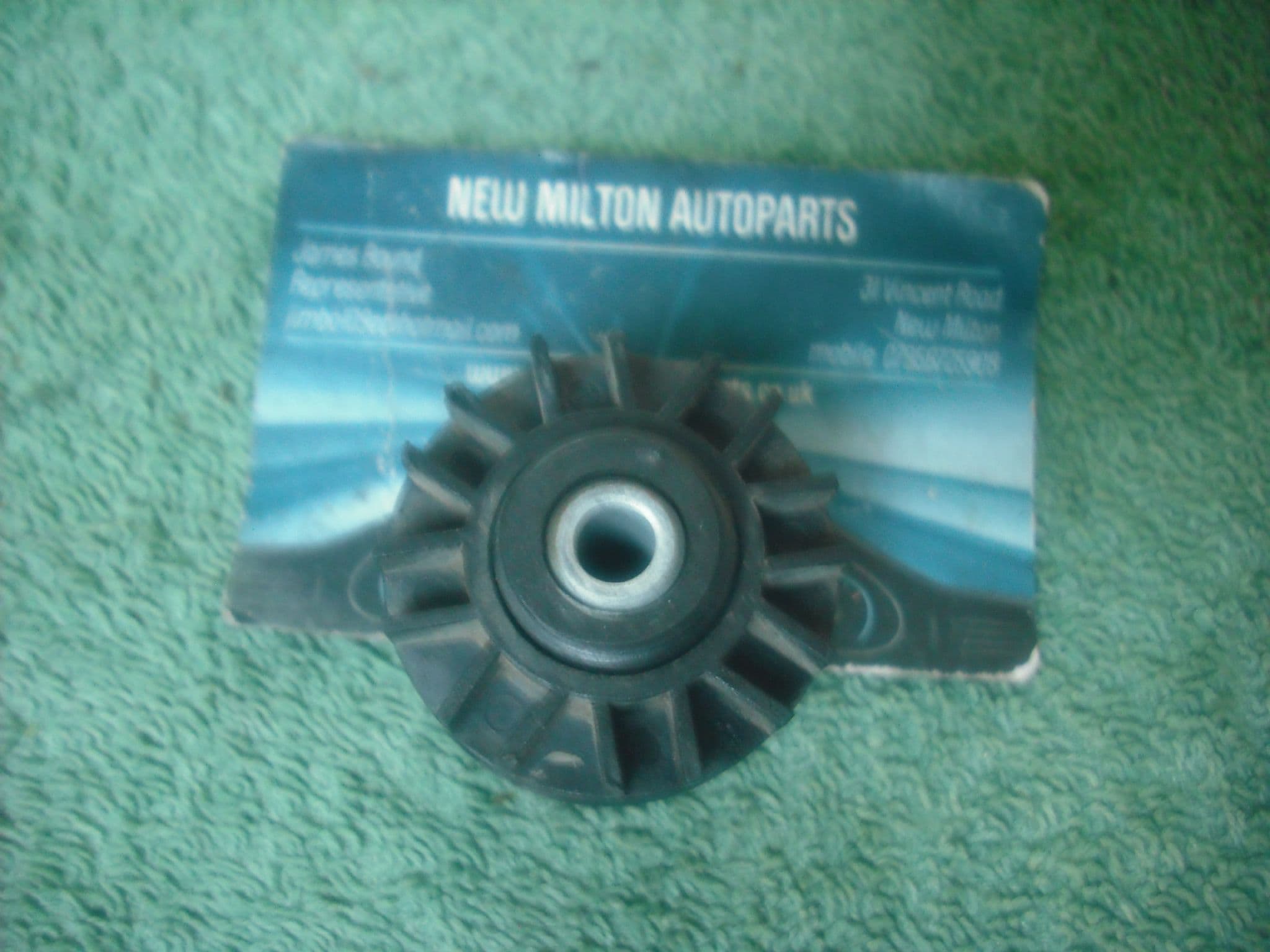 A2038800130 A GENUINE MERCEDES BENZ W203 HEADLIGHT HEADLAMP FIXING ...