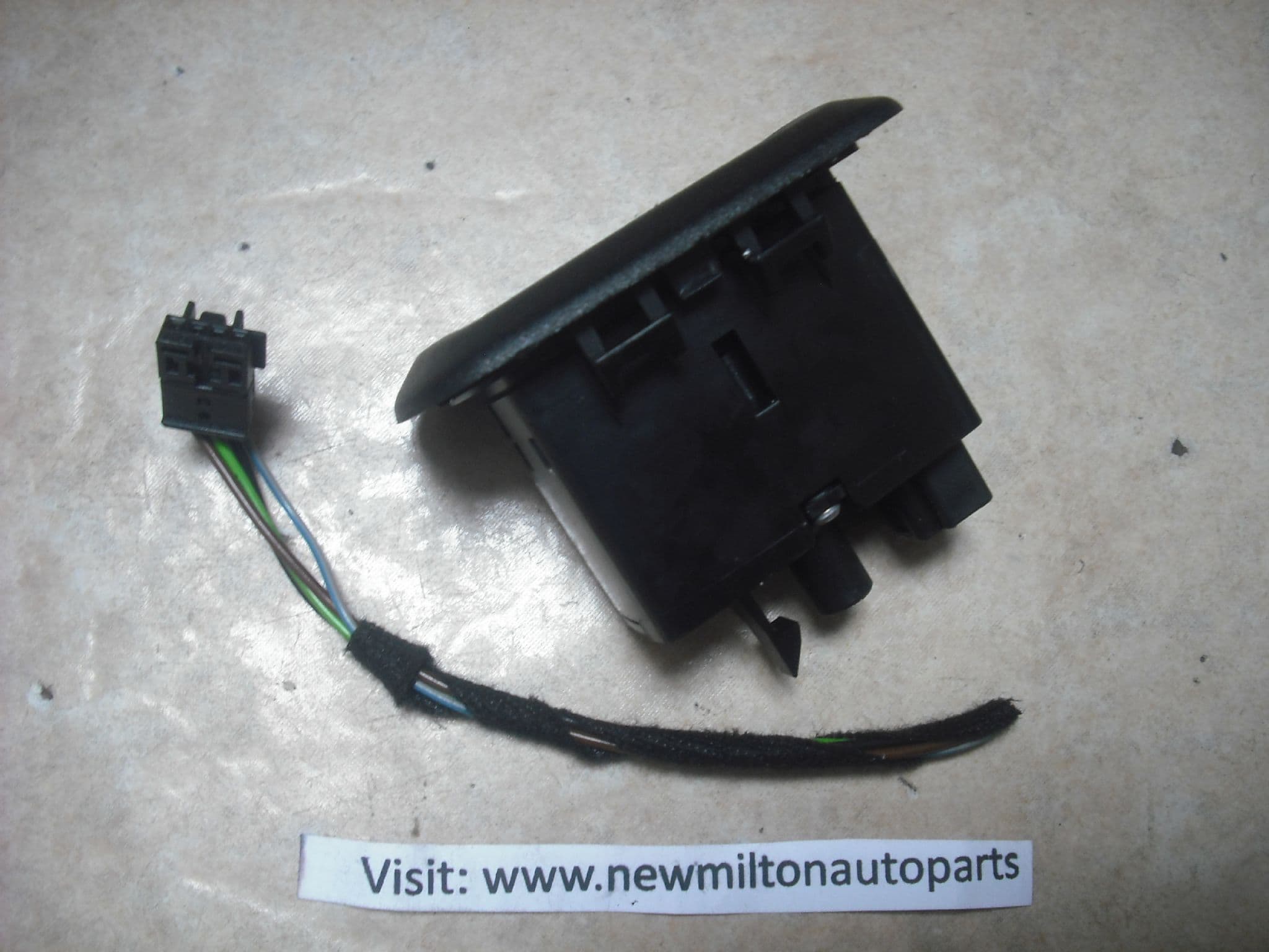 A2518200510 A GENUINE MERCEDES BENZ W245 B CLASS B180 ELECTRIC DOOR ...