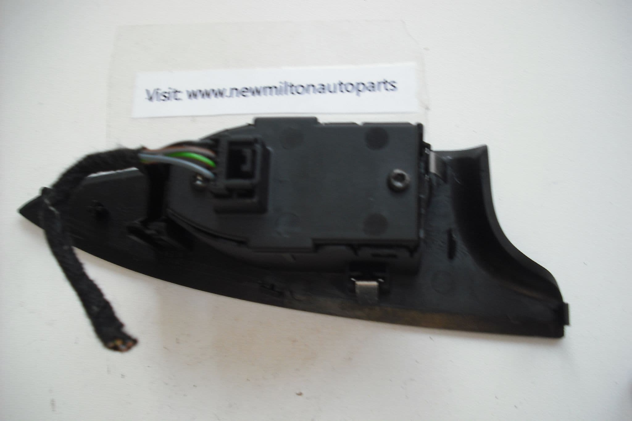 ALFA ROMEO GIULIETTA 2009-2018 REAR DOOR ELECTRIC WINDOW SWITCH LEFT SIDE