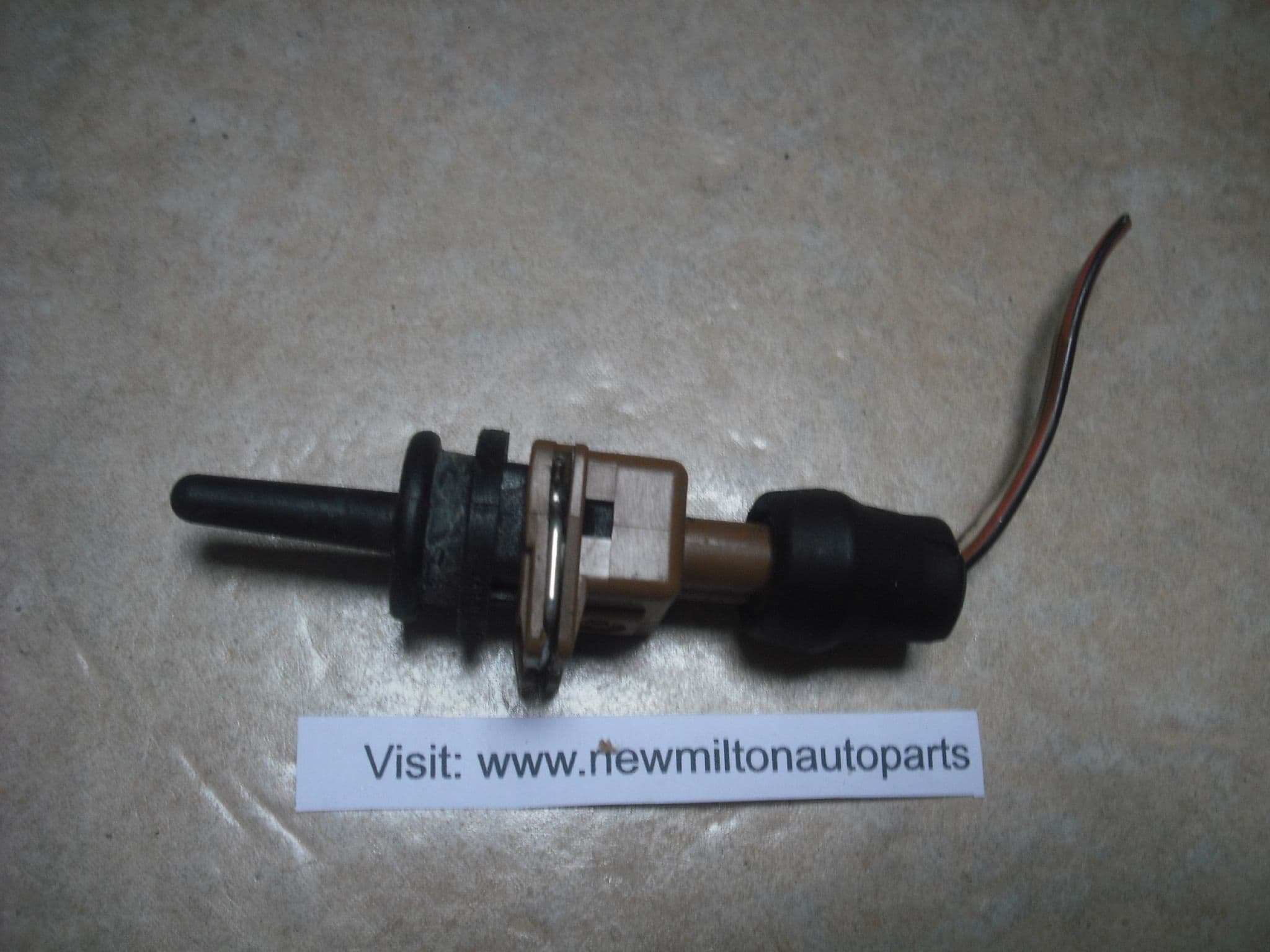 ALFA ROMEO SPIDER 916 GTV CONVERTIBLE AIR INTAKE SENSOR