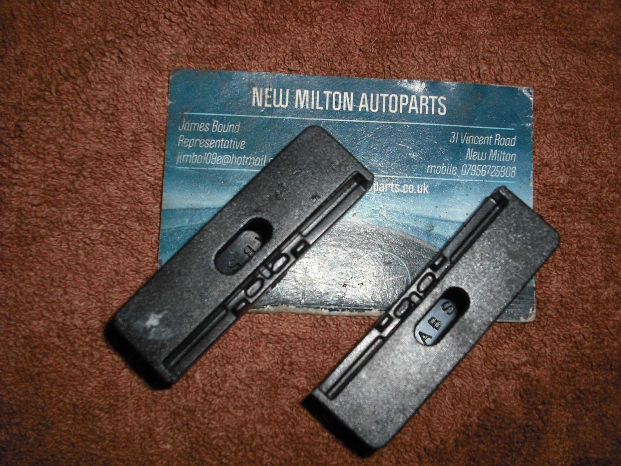 AUDI TT MK1 CENTRAL DASH RADIO HEATER CONTROL PANEL MOULDING SPACERS