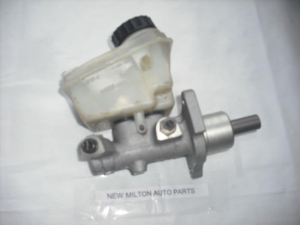 BMW E46 3 SERIES BRAKE MASTER CYLINDER