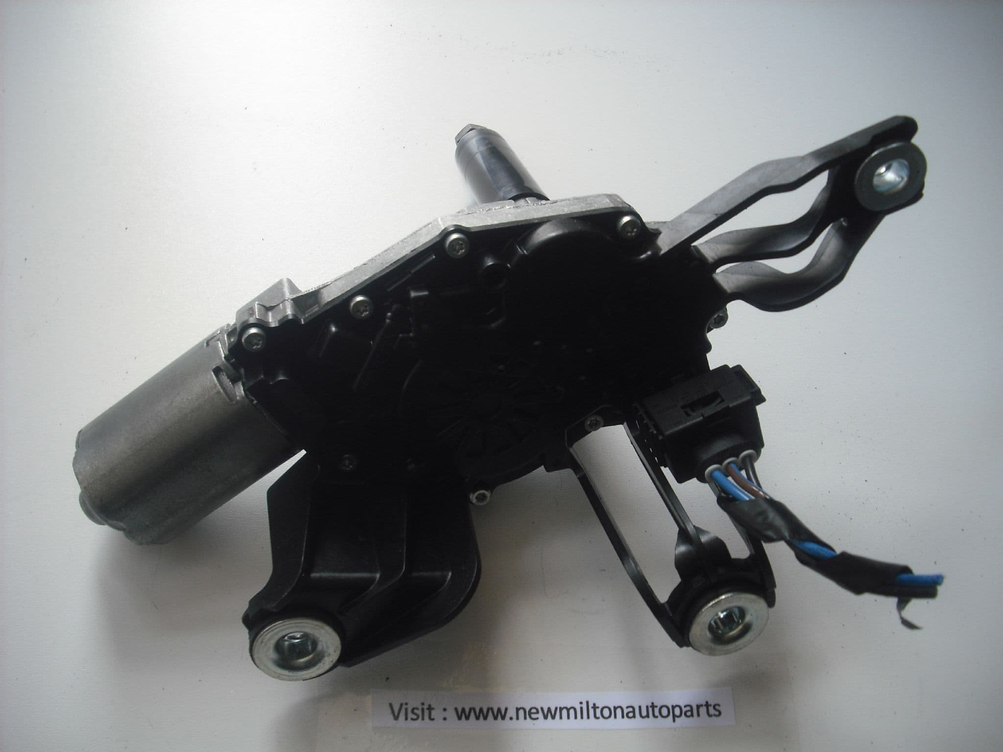 BOSCH 0 390 201 595 SAAB 93 ESTATE REAR WINDOW WIPER MOTOR