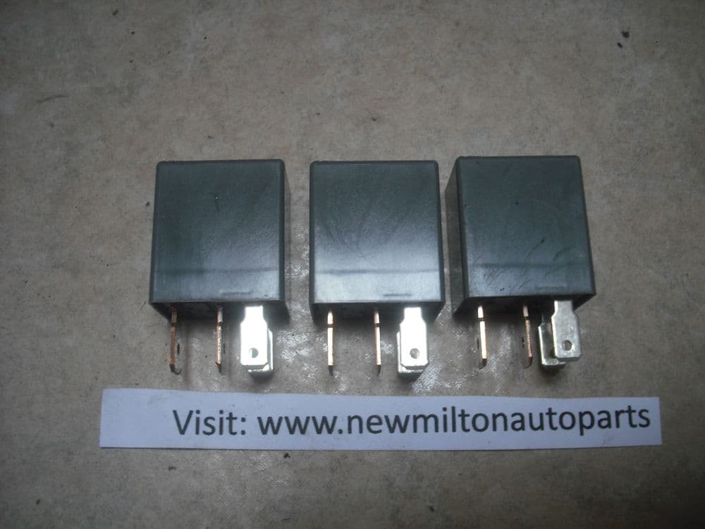 DC12V PA66-GF33 GREY 3 GENUINE DAEWOO CHEVROLET MATIZ RELAYS