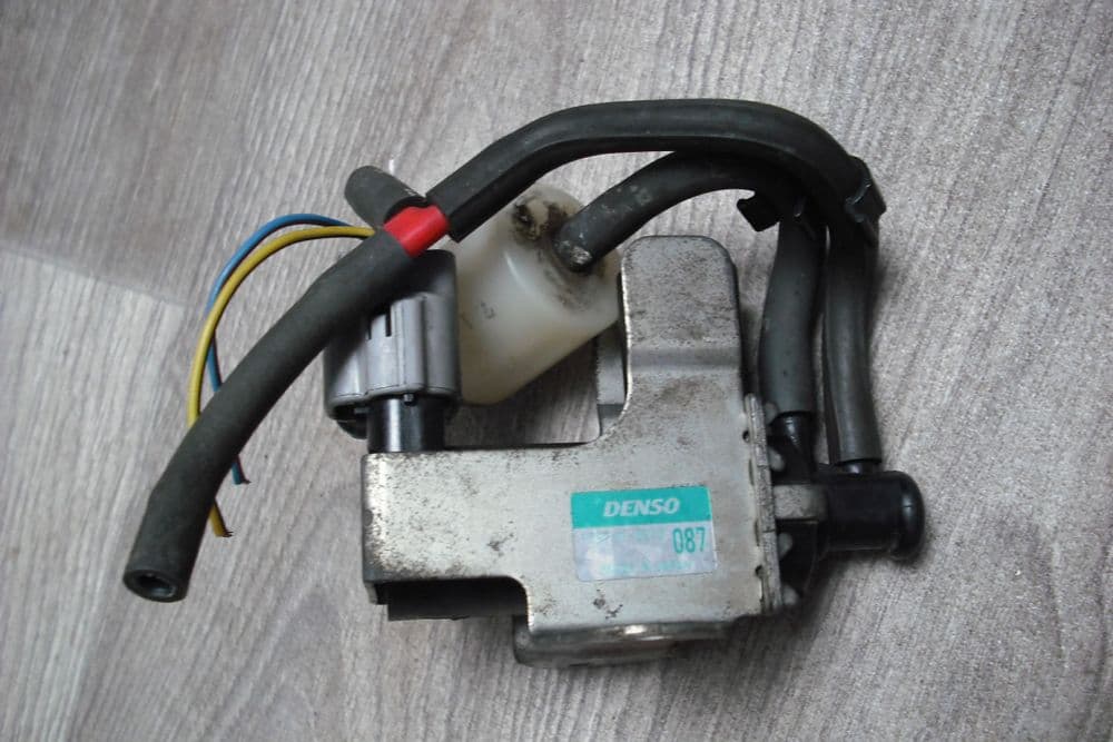DENSO 139700-0870 HONDA CIVIC CRV FRV 2 2 CTDI DIESEL VACUUM SOLENOID VALVE