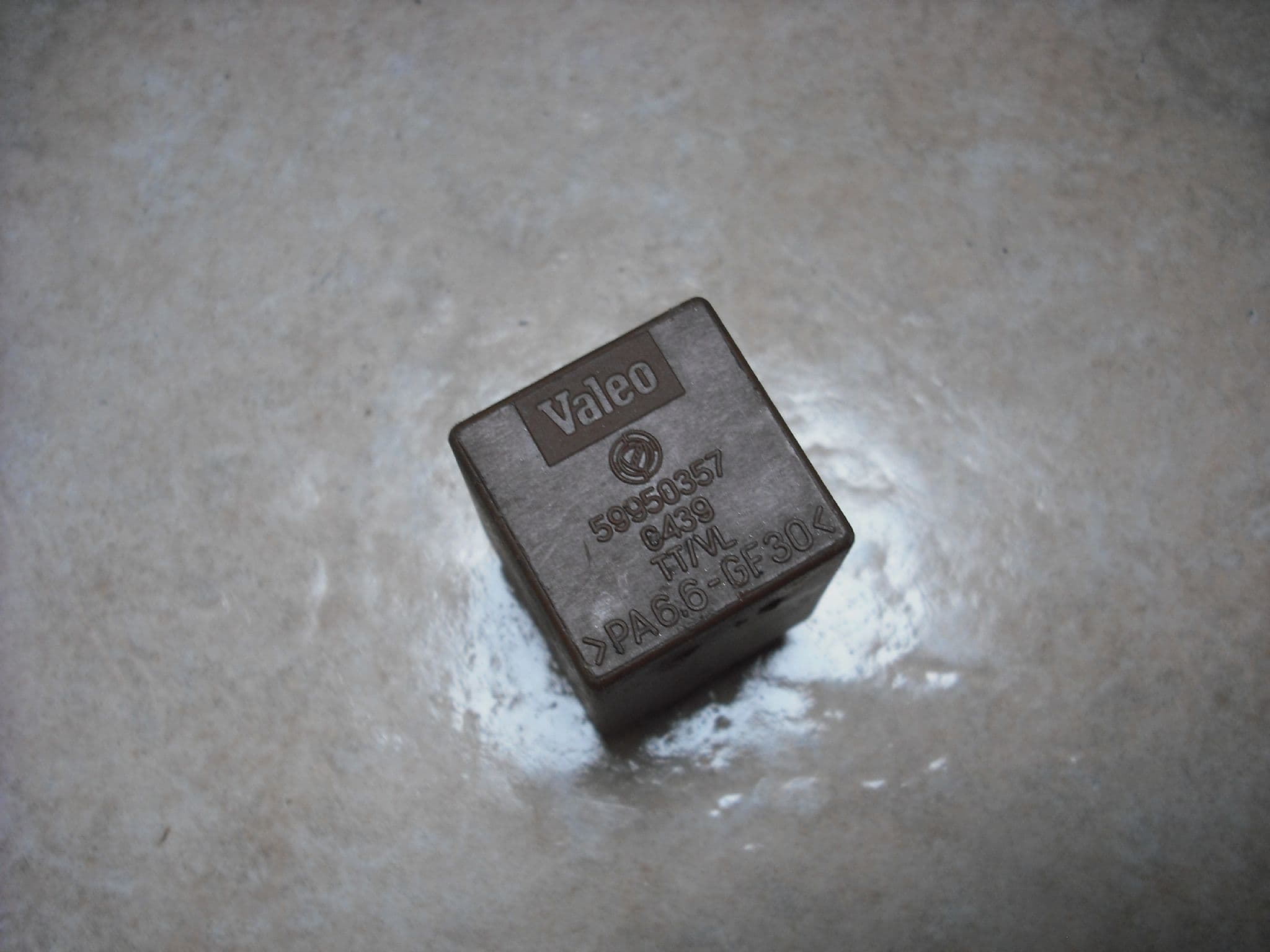 FIAT MULTIPLA 2000-2005 VALEO 59950357 REAR WINDOW WIPER MOTOR RELAY