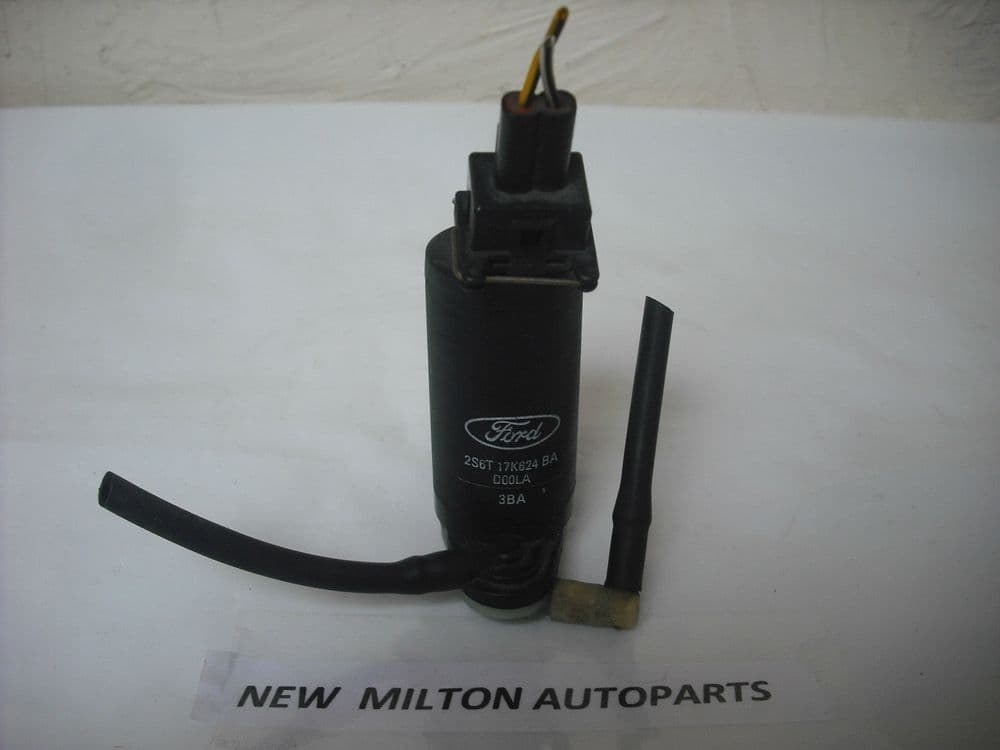 FORD FUSION WINDOW WINDSCREEN WASHER PUMP 2 PORT