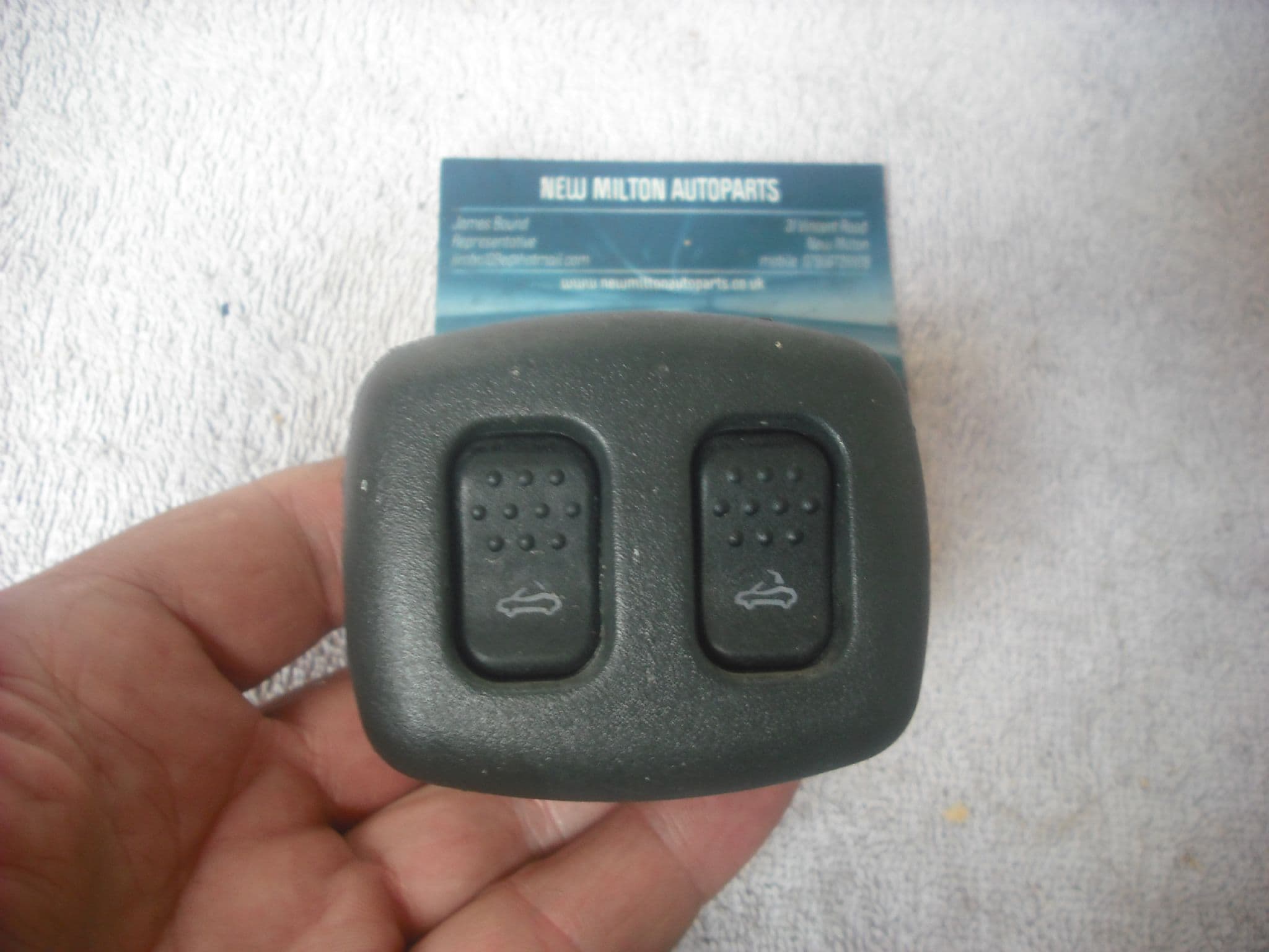 GENUINE ALFA ROMEO SPIDER 916 CONVERTIBLE ELECTRIC HOOD / ROOF SWITCHES