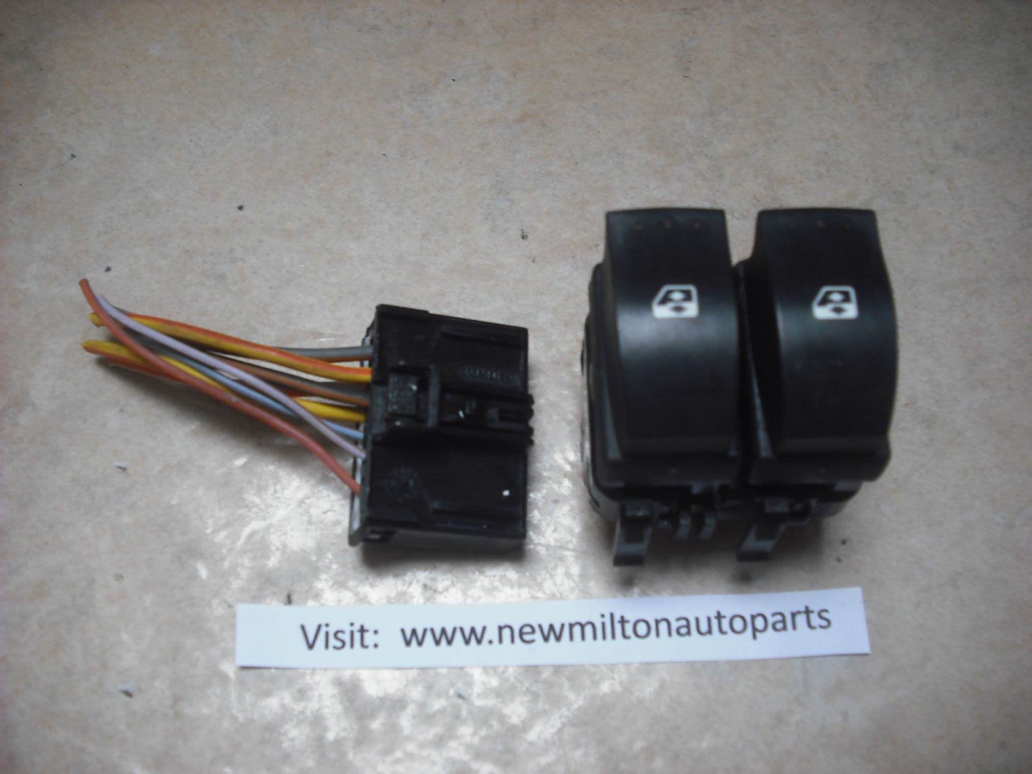 GENUINE RENAULT CLIO MK2 2001-2005 DRIVERS FRONT DOOR ELECTRIC WINDOW ...