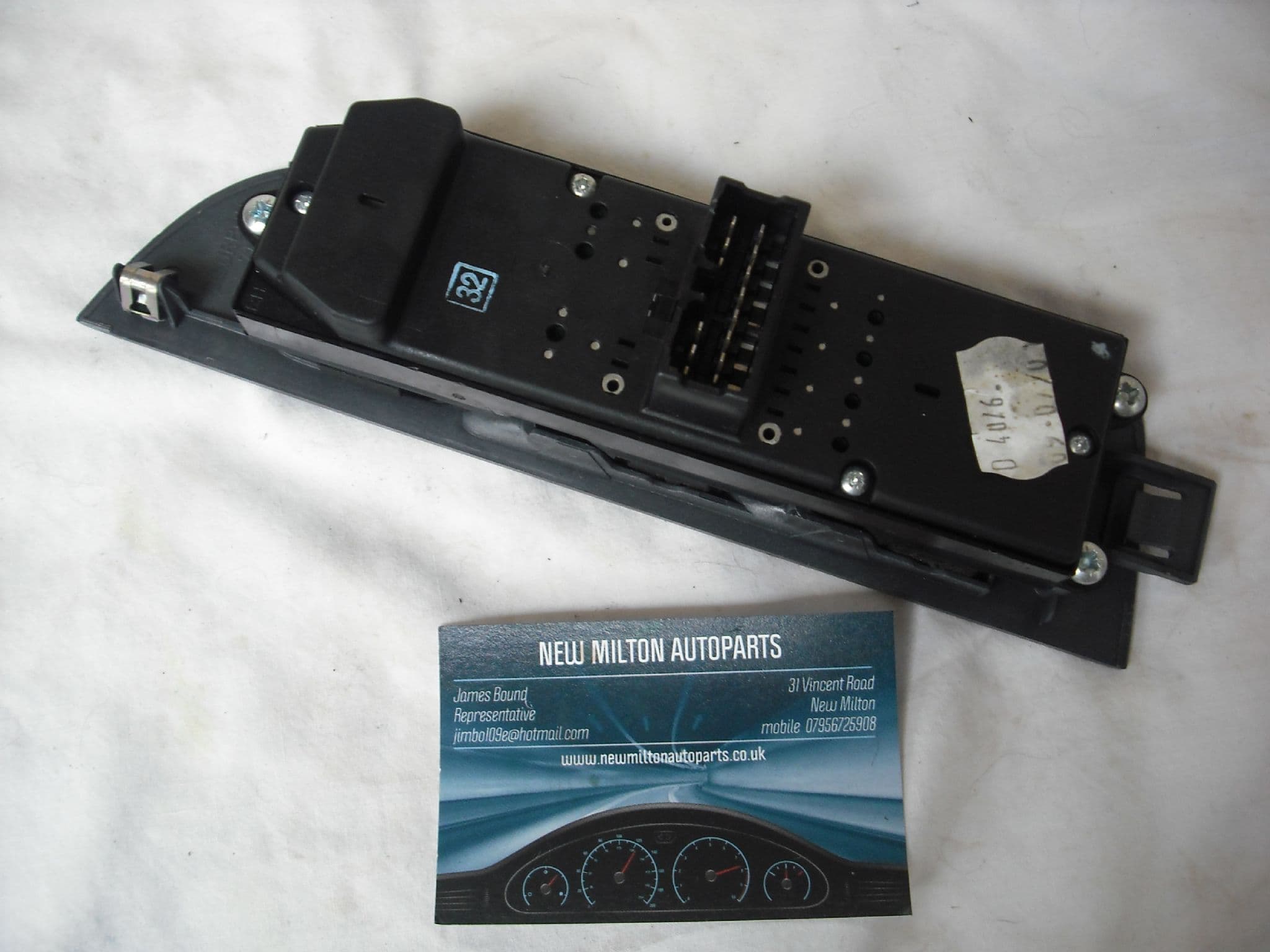 GENUINE TOYOTA COROLLA 5 DOOR ELECTRIC WINDOW SWITCHES