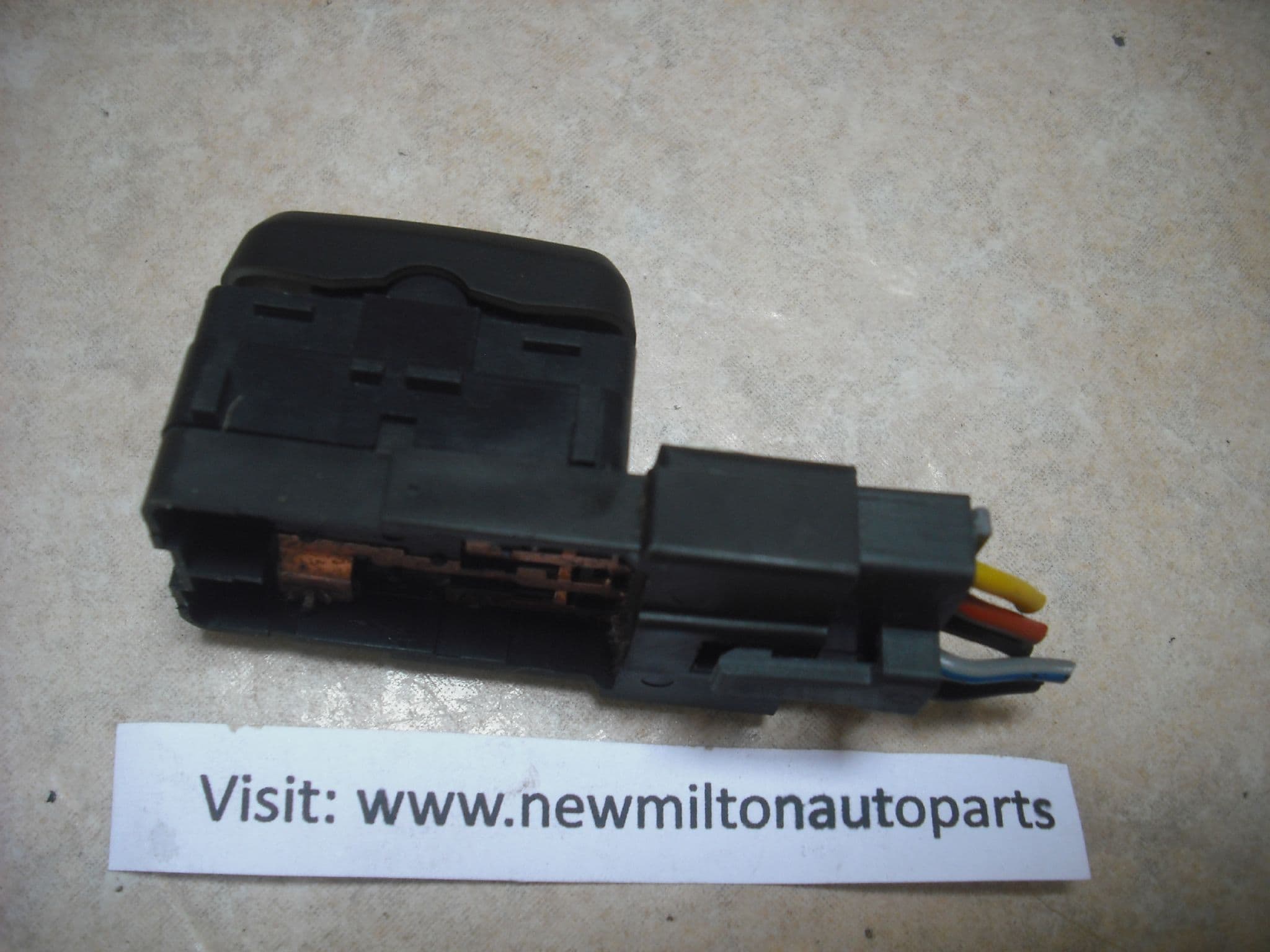 GM13282592 VAUXHALL OPEL INSIGNIA ELECTRIC FRONT SEAT ADJUSTMENT SWITCH