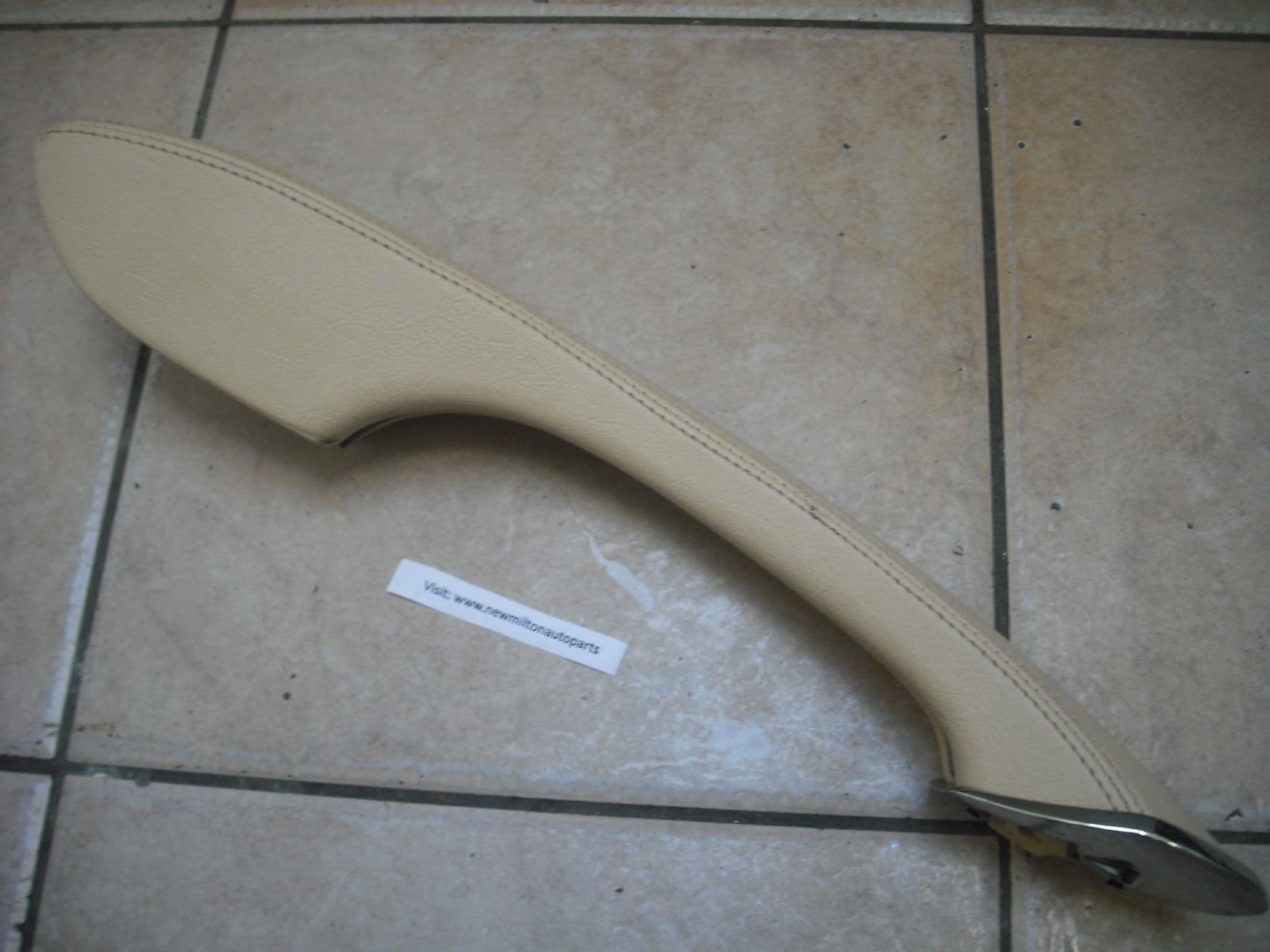 JAGUAR XJ6 XJ40 FRONT OR REAR DOOR ARM REST PULL LEVER TRIM RIGHT SIDE