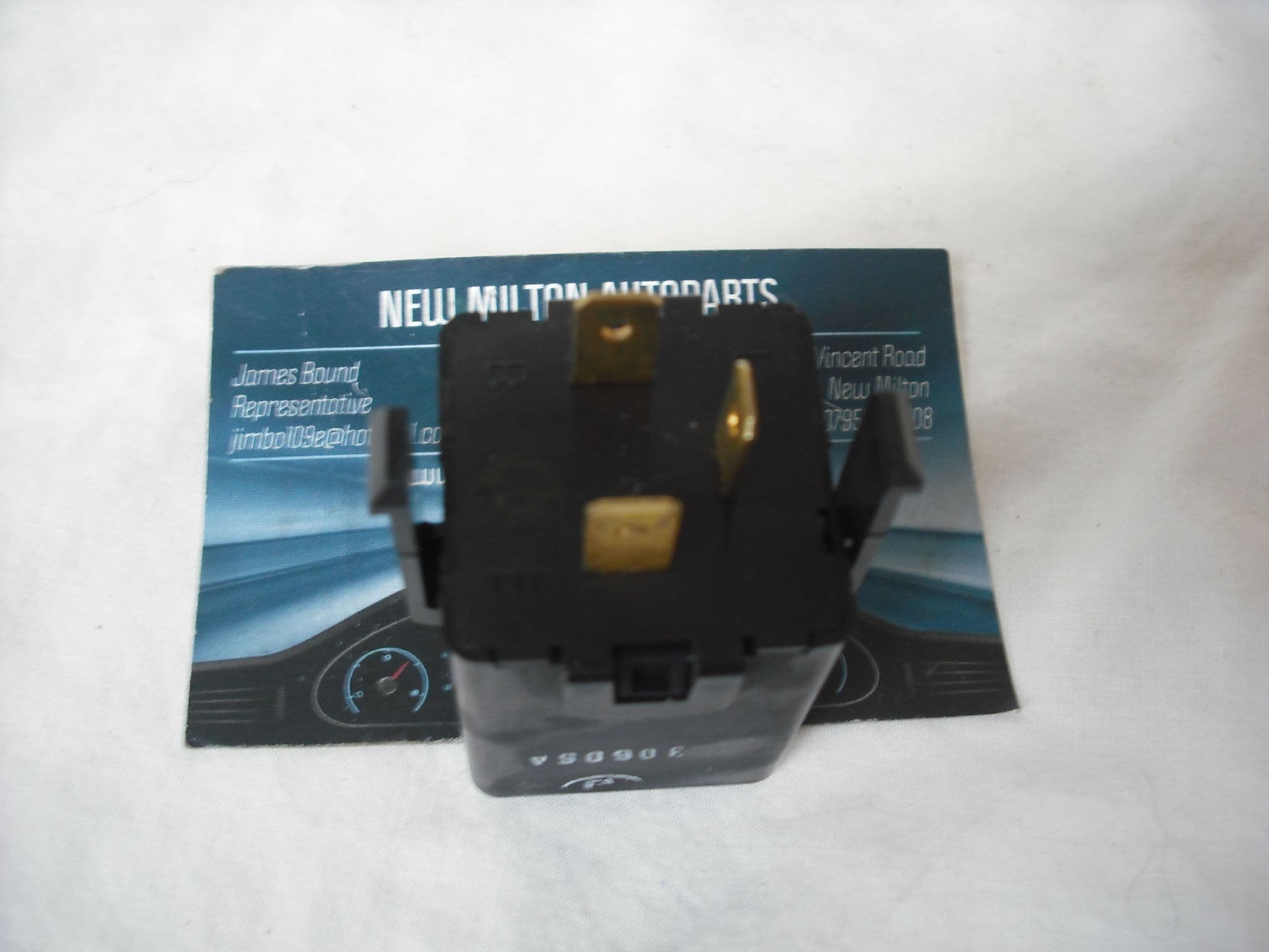 KIZA CARENS A GENUINE INDICATOR FLASHER RELAY 95550-39000