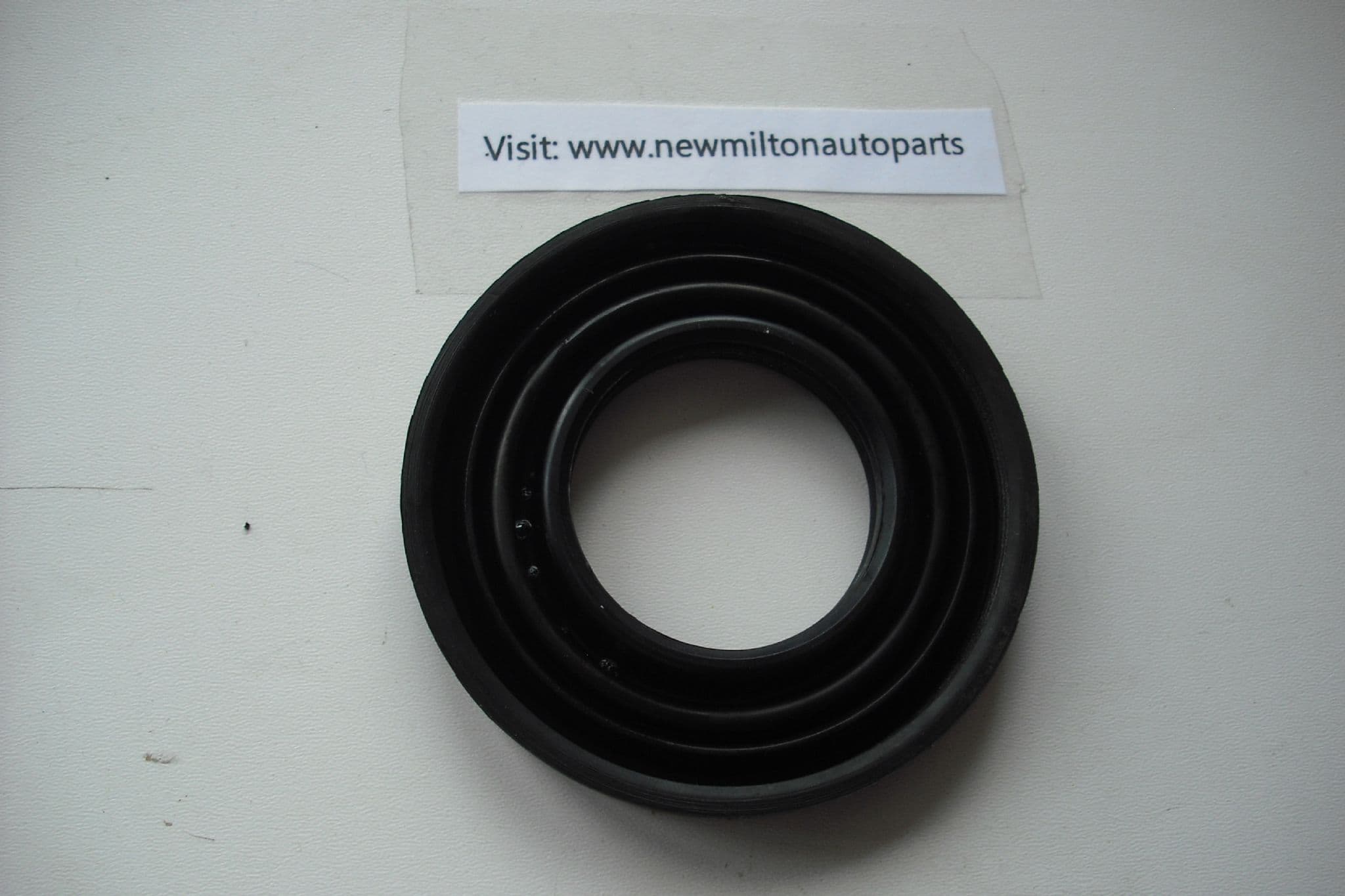 KOITO 99226-81017 MAZDA MX5 MK2 HEADLIGHT HEADLAMP BULB HOLDER RUBBER ...