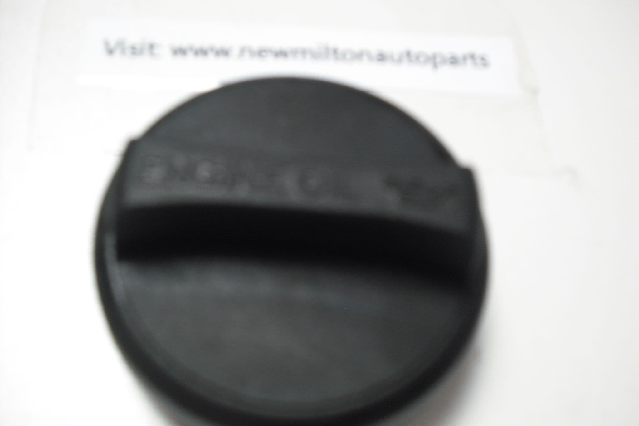 LEXUS RX400H ENGINE OIL FILLER CAP FOR PETROL ENGINES