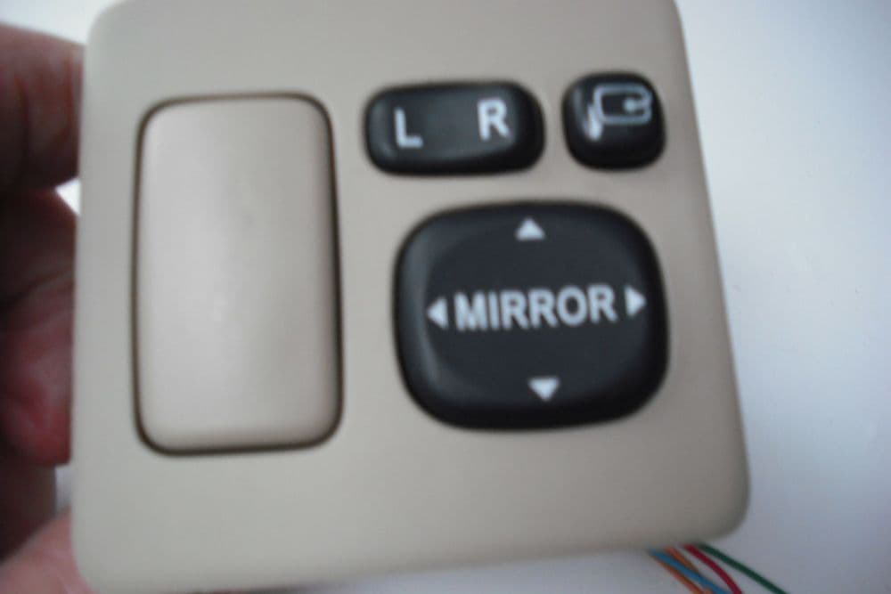 LEXUS RX400H POWER FOLDING DOOR MIRROR SWITCH