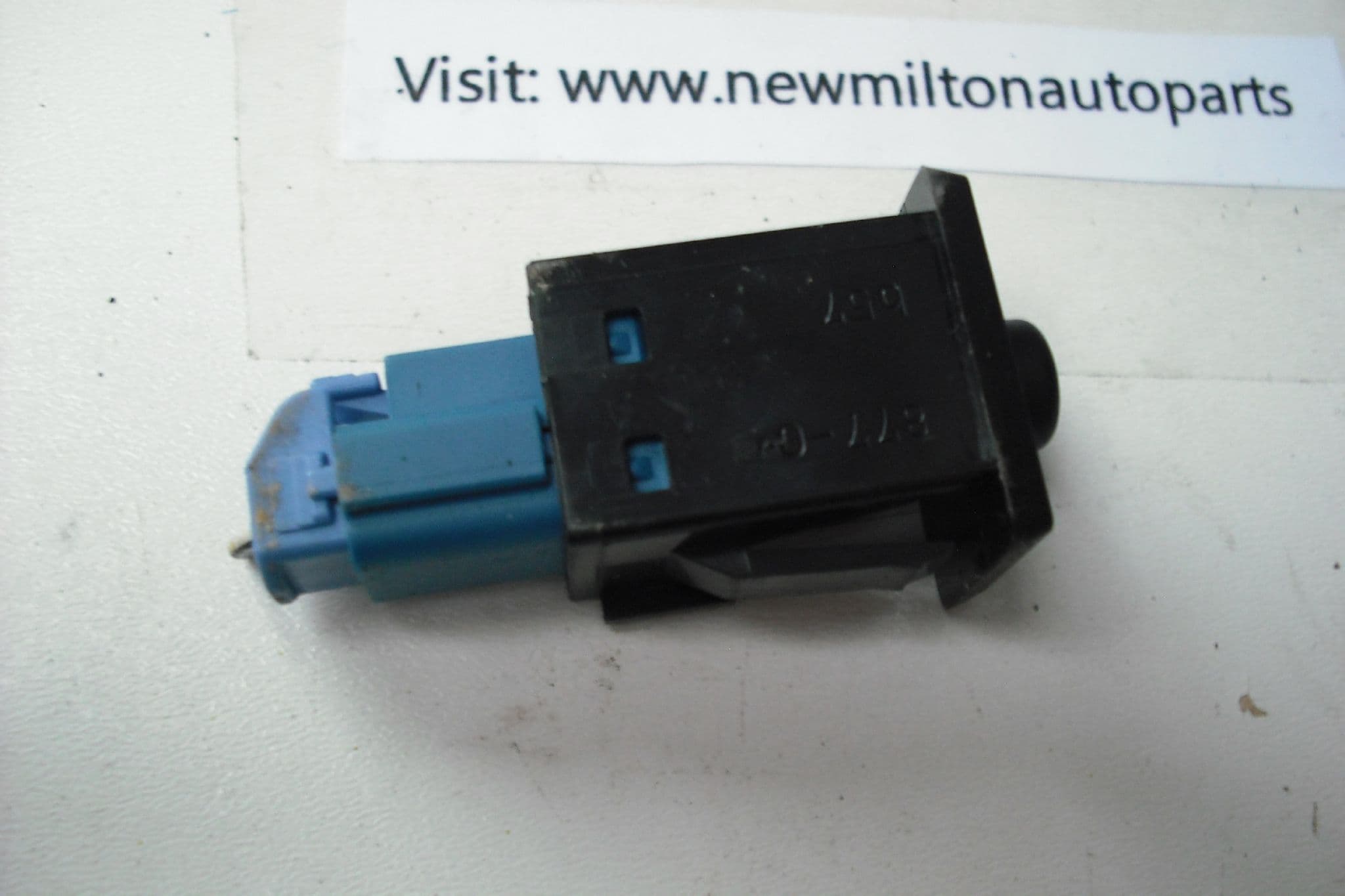 LEXUS RX400H TAILGATE BOOT POWER OFF SWITCH