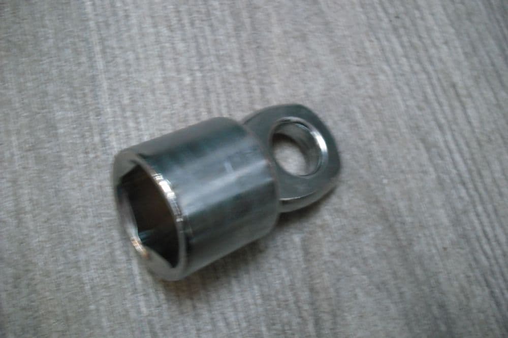 LEXUS RX400H WHEEL NUT / BOLT REMOVAL TOOL FROM THE TOOL KIT
