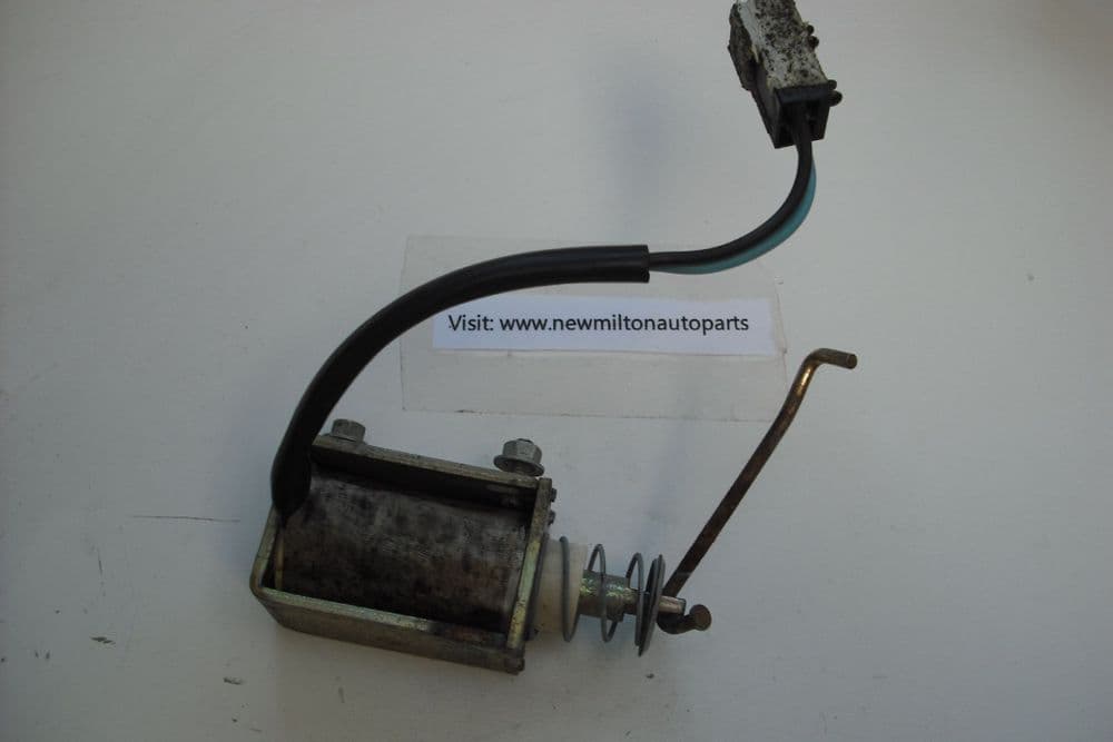 M E S 60594777 ALFA ROIMEO 916 GTV CONVERTIBLE BOOT / TRUNK CENTRAL ...