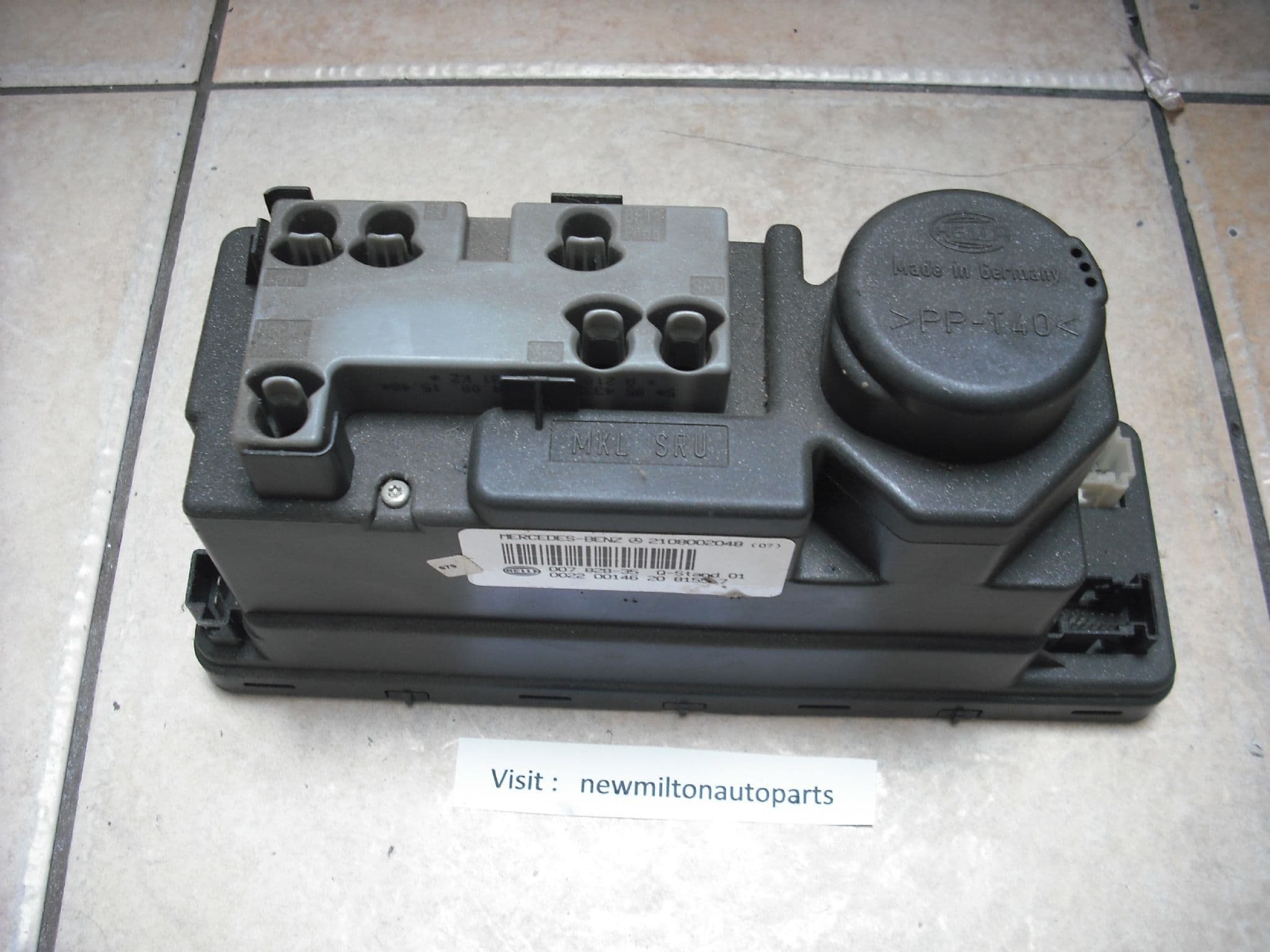 MERCEDES BENZ W210 E CLASS W202 C CLASS CENTRAL LOCKING PUMP MODULE ...