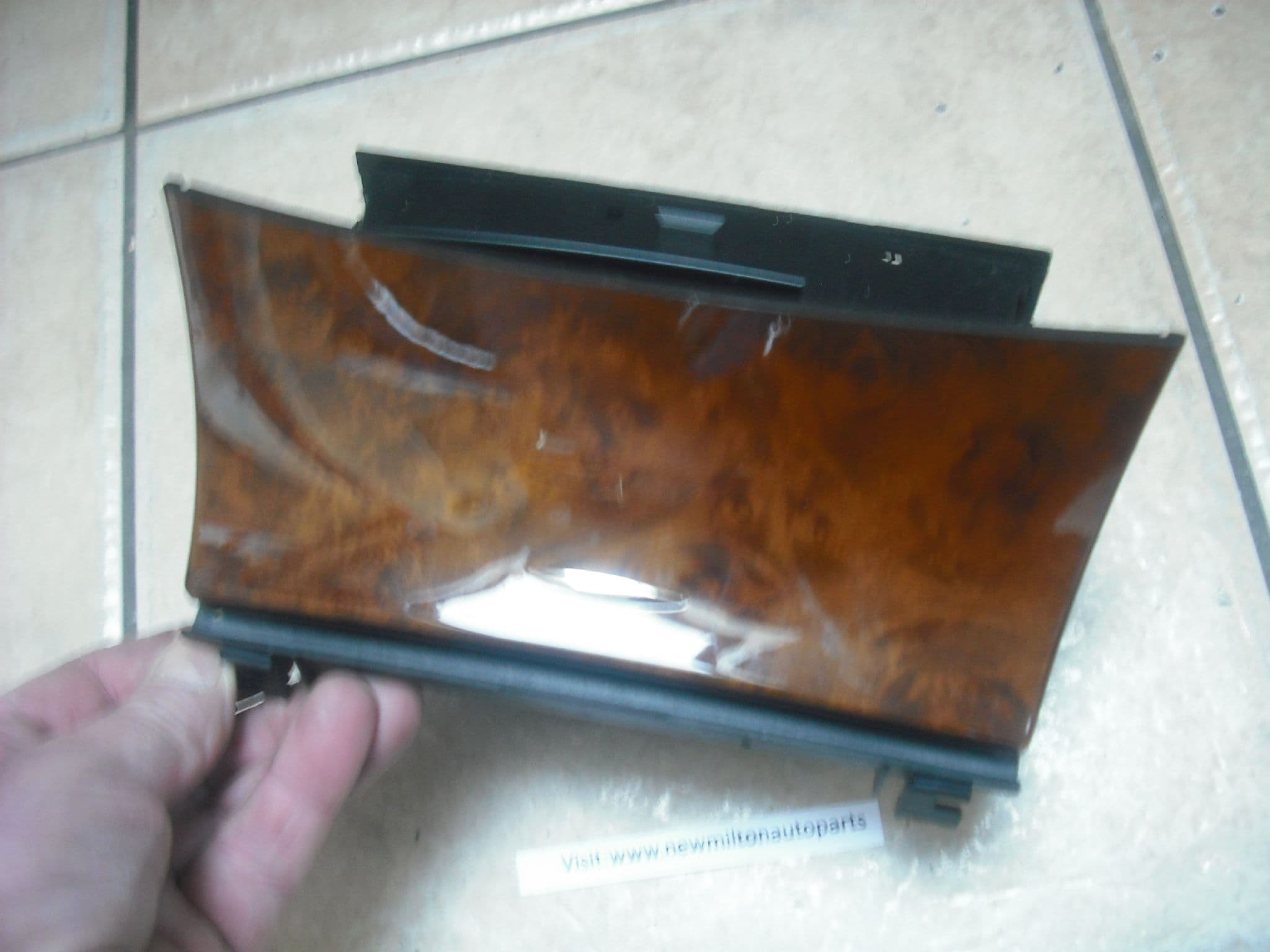 MERCEDES BENZ W211 E CLASS FRONT FLIP FRONT ASHTRAY
